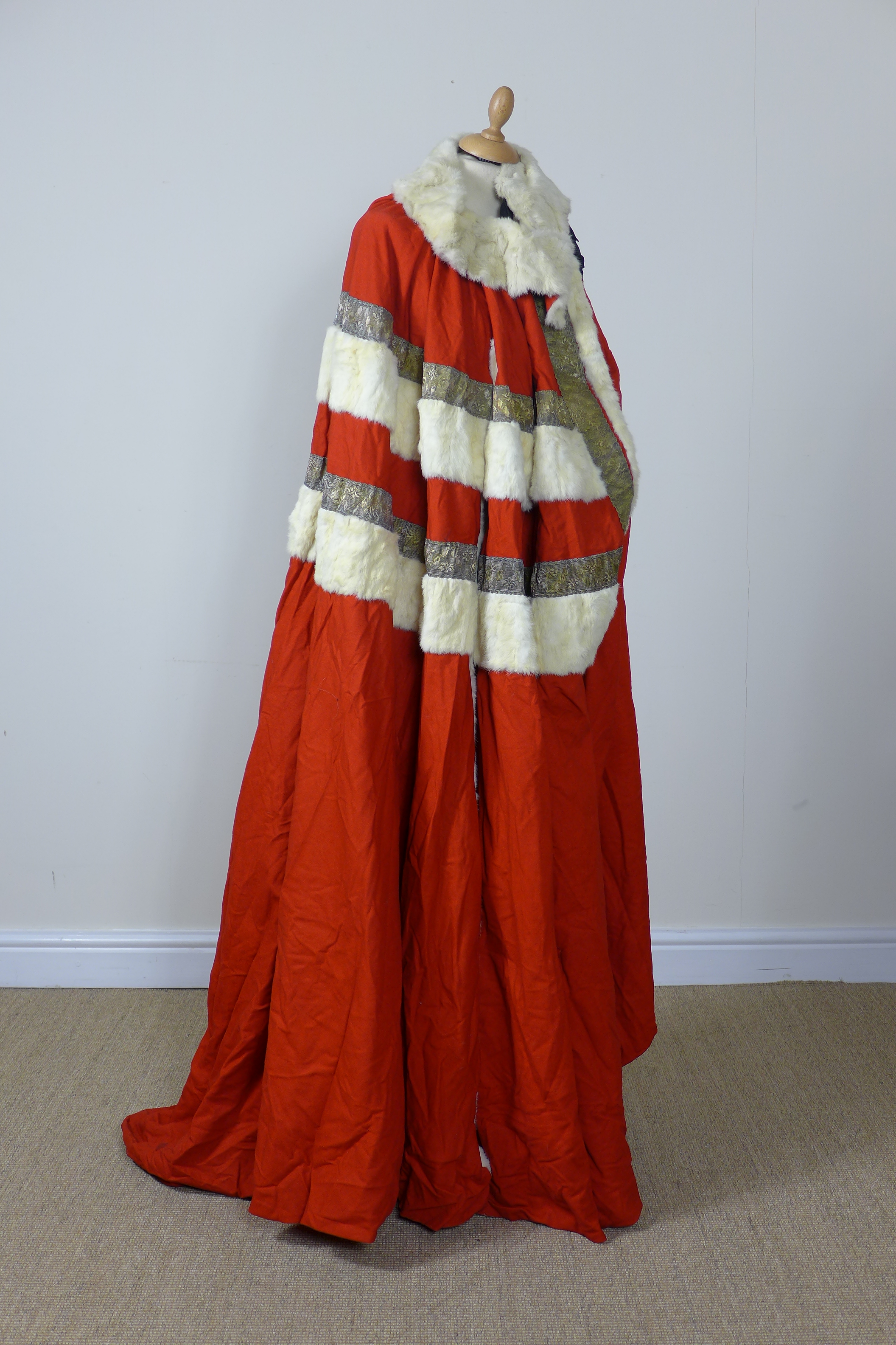 The Ceremonial Parliamentary Robes of Earl/Baron Egmont in scarlet ...