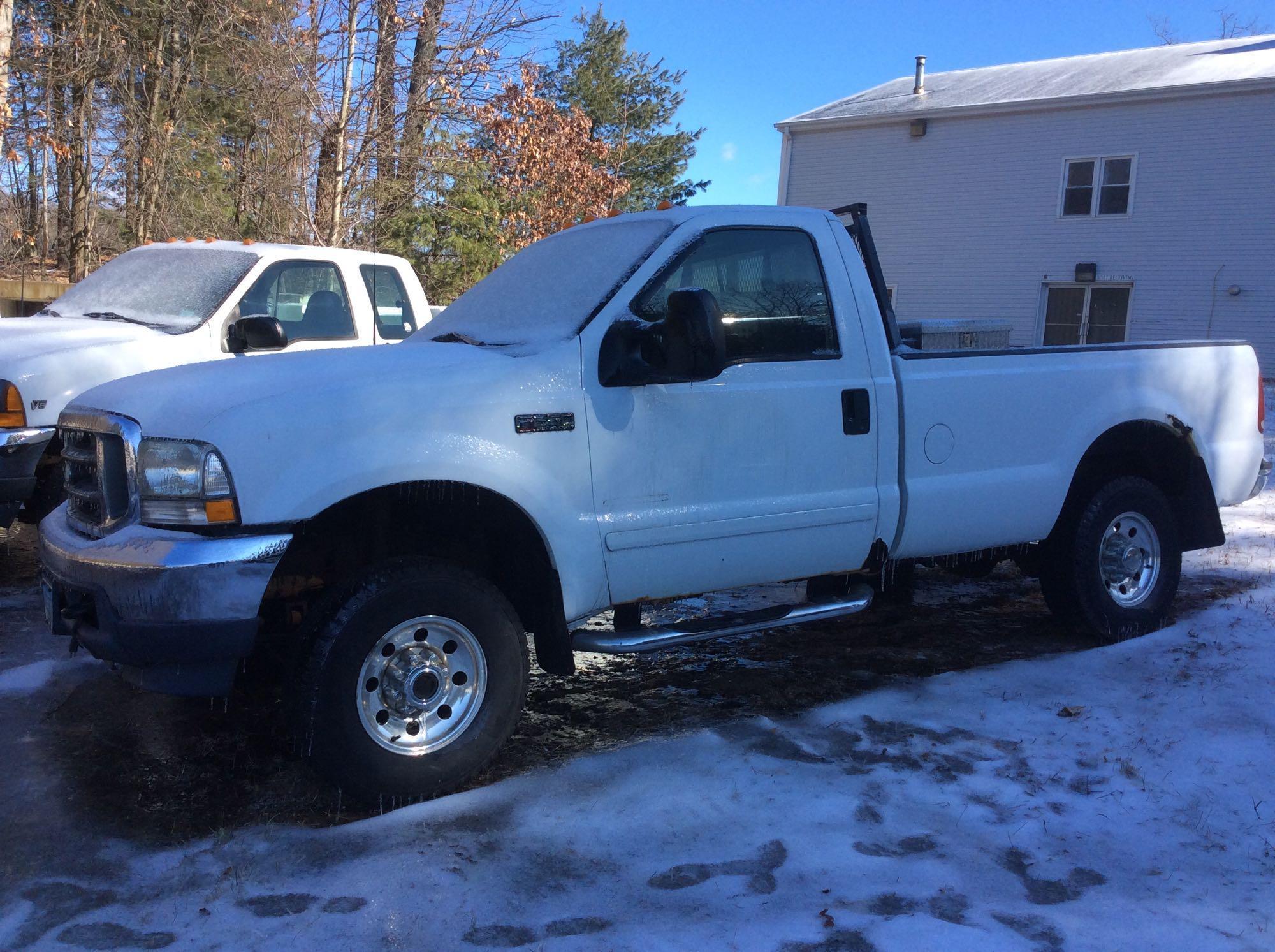 2002 Ford F-250 XLT Super-Duty diesel pickup, 8' bed, 8800 LB GVWR, 7 ...