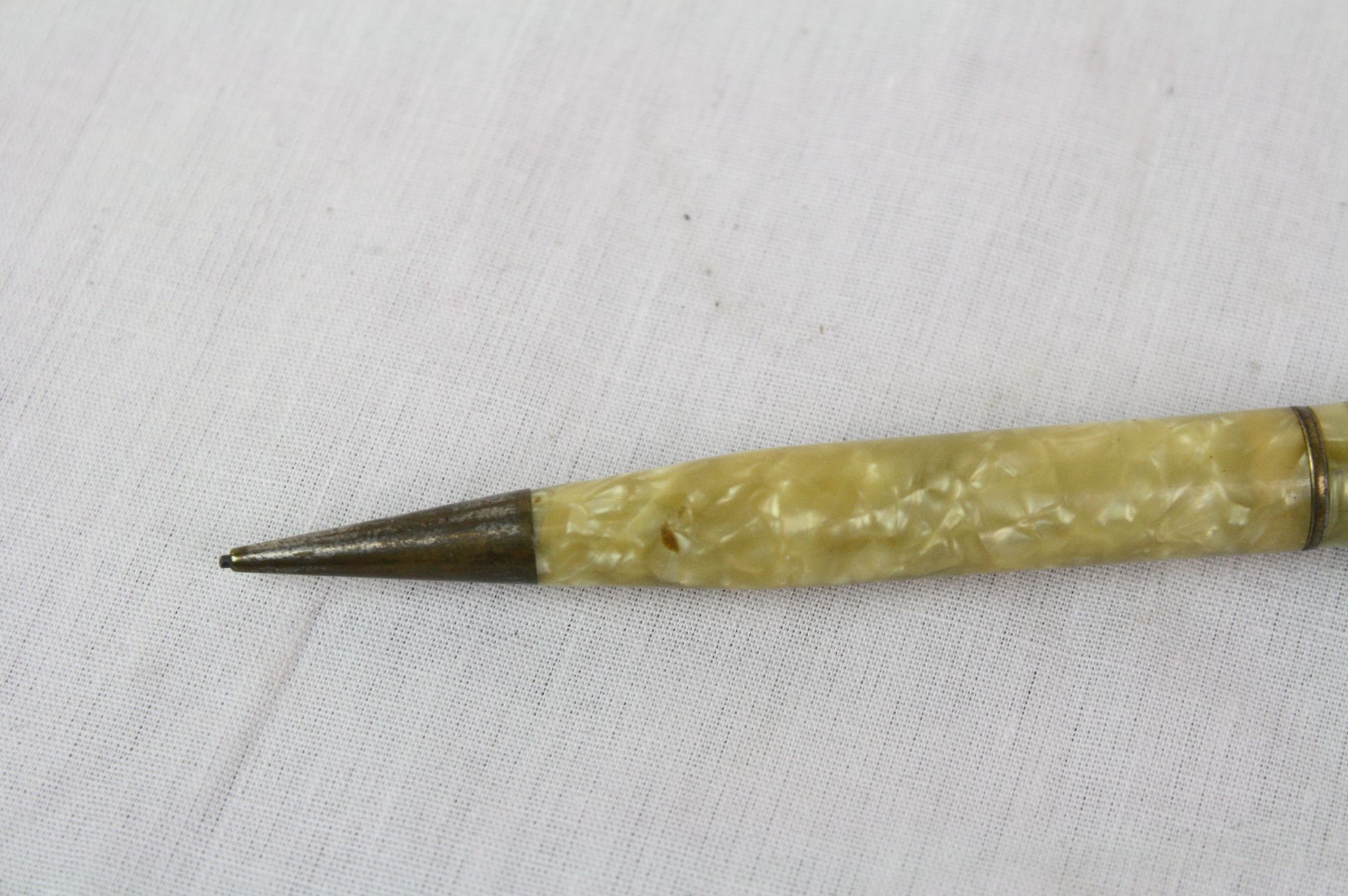 Cunard White Star Line ' Queen Elizabeth ' Propelling Pencil