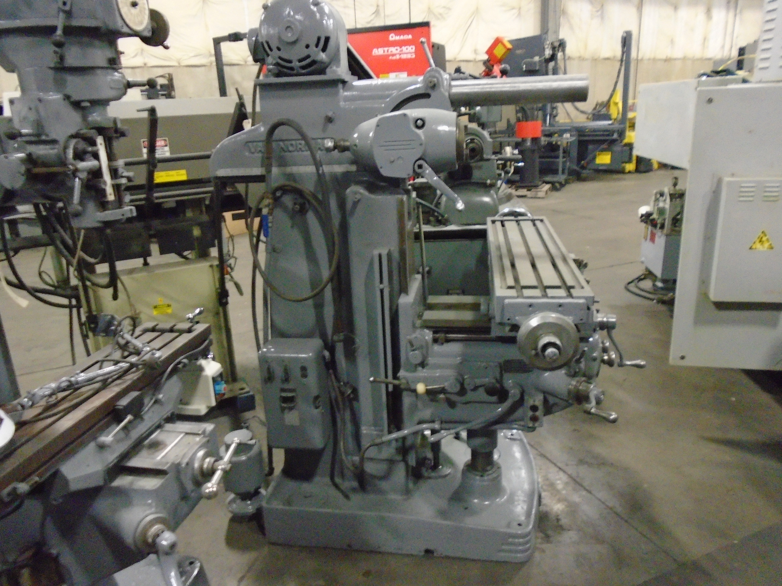 Van Norman Model 22L Universal Milling Machine 50 Taper 10” x 45” Table ...