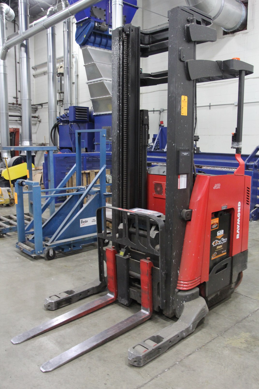 Raymond 750 R45TT 4500 lb Electric Stand Up Reach Forklift, s/n 750-12 ...