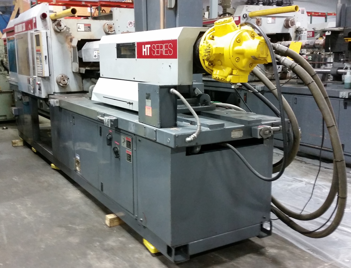 230 Ton, 20 oz. VAN DORN DEMAG Injection Molding Machine | Model: 230HT ...