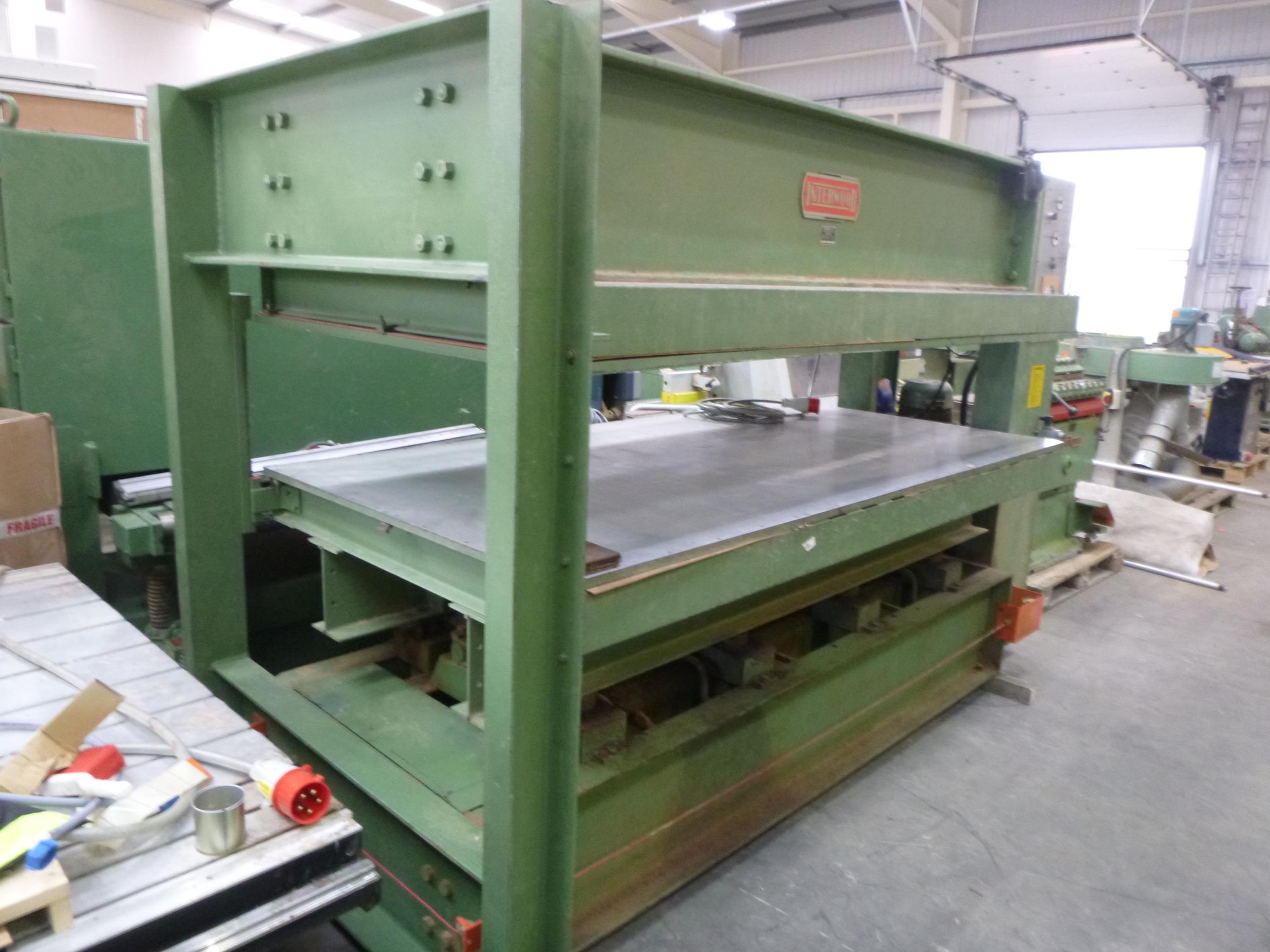 * Interwood Heated Veneer Press YOM 1976 (3 Phase). Please note there ...