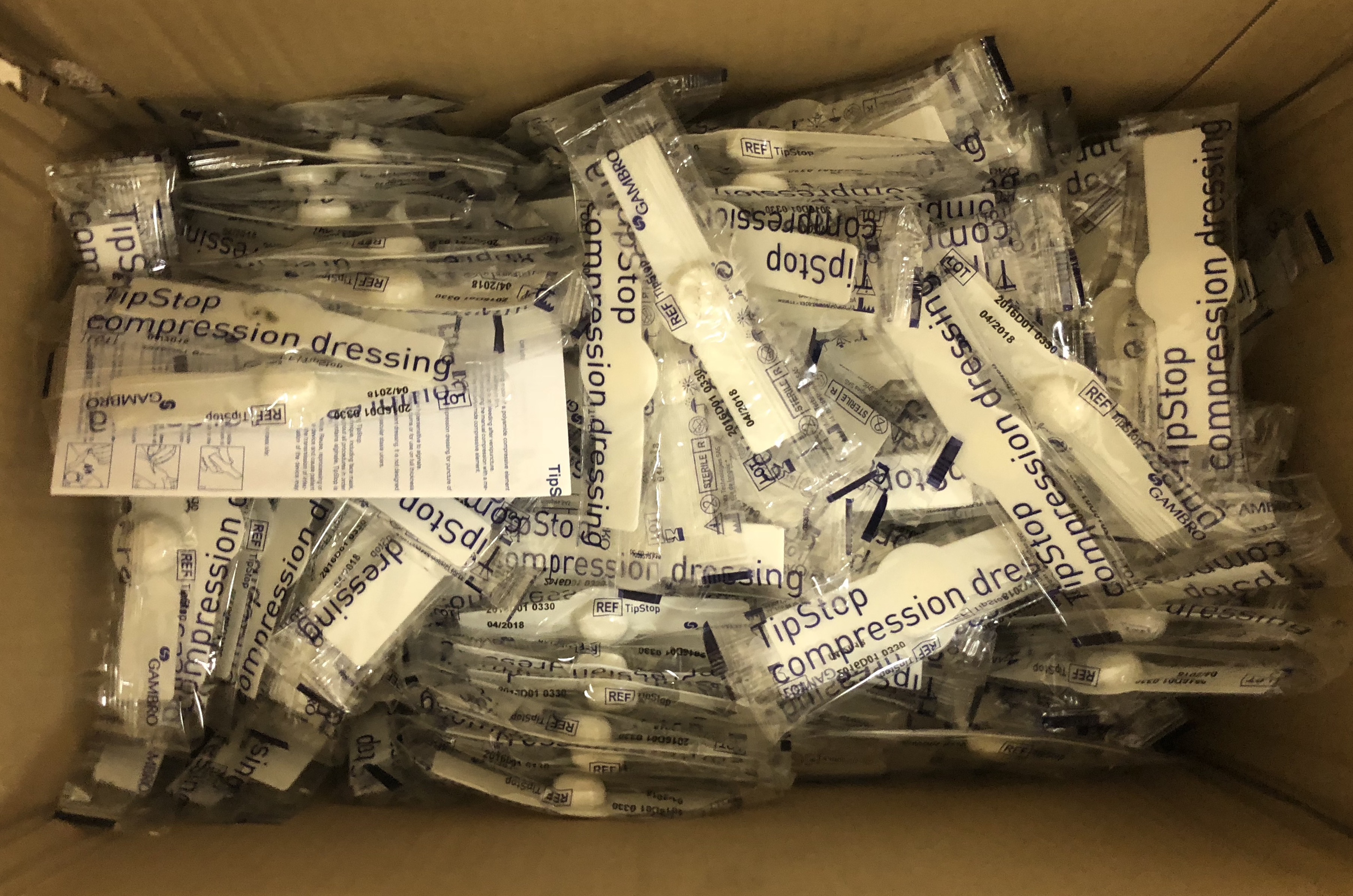 BOX OF TIPSTOP COMPRESSION DRESSING PIECES MEDICAL USE THESE ARE USED ...