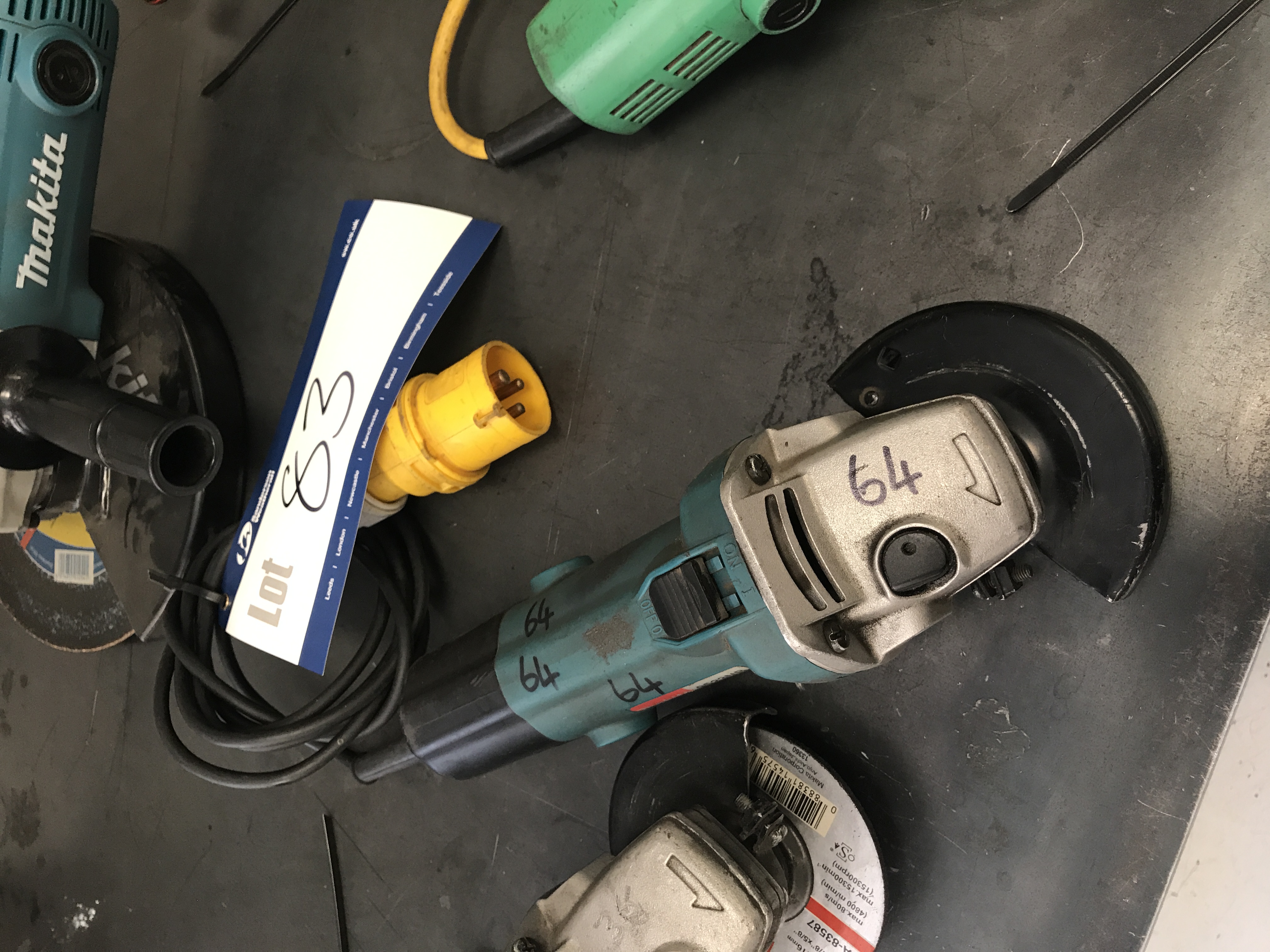 Makita 9523NB 100 mm Angle Grinder (110v)