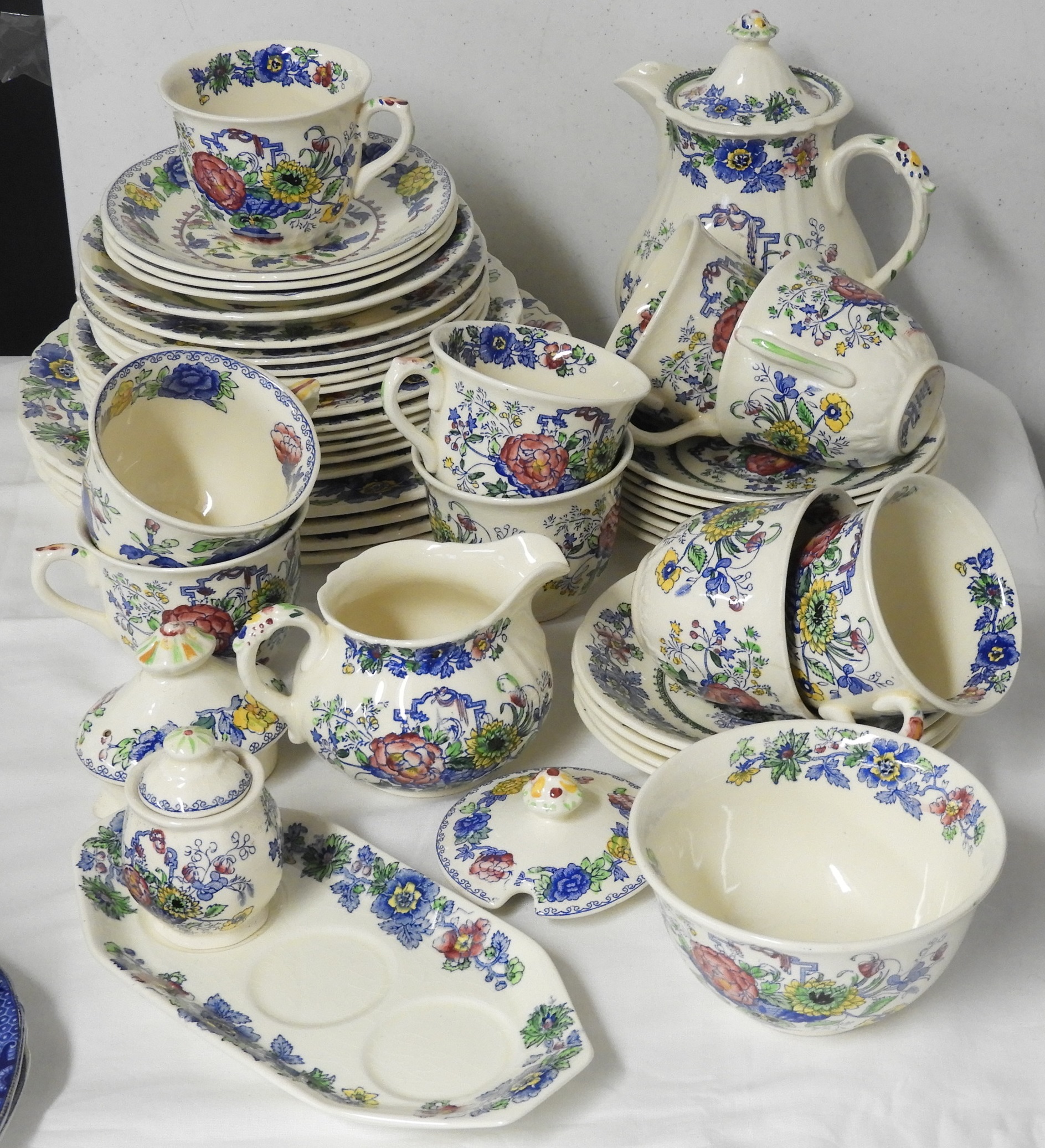 46 PIECES MASONS REGENCY CHINA WARE