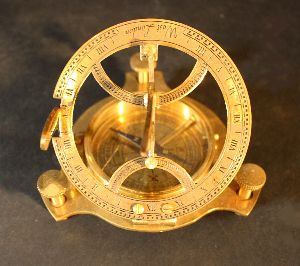 Large sun dial with compass, in gilded bronze mantle, with engraved ...