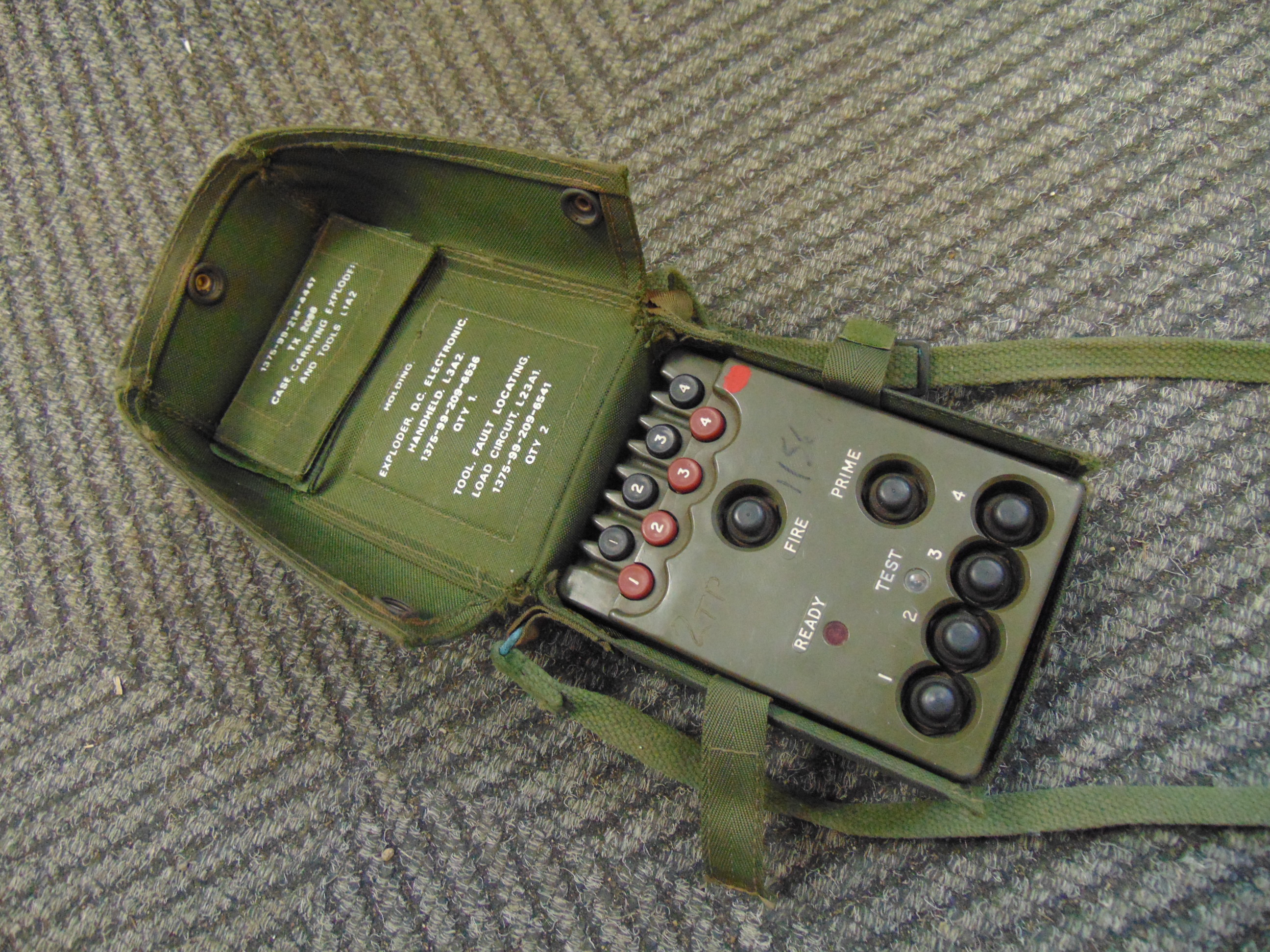 You are bidding on a Shrike Exploder D.C. Electronic Handheld L3A2. It ...