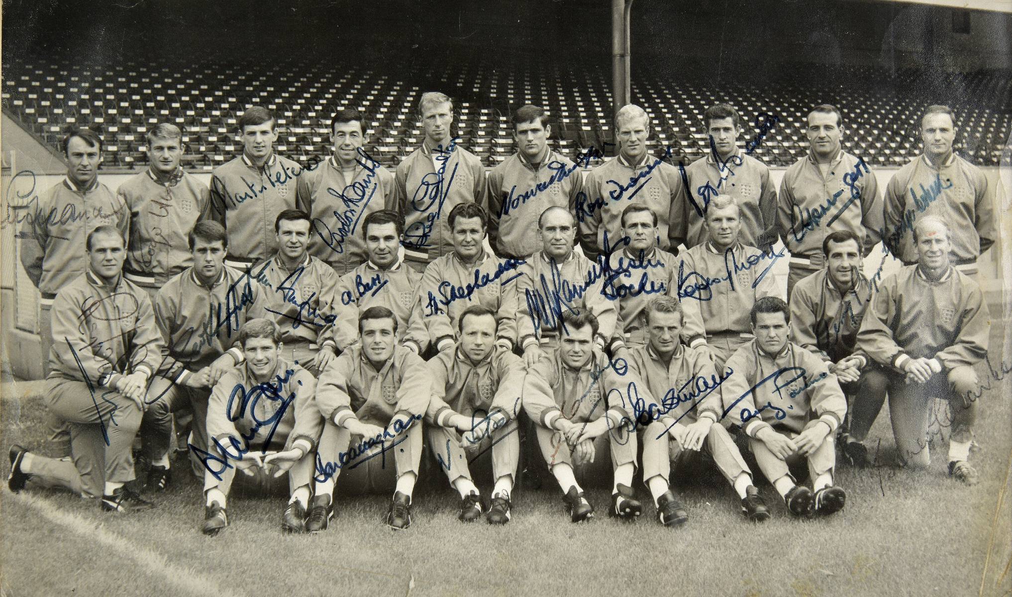 *World Cup 1966. A 1966 England World Cup squad black and white ...