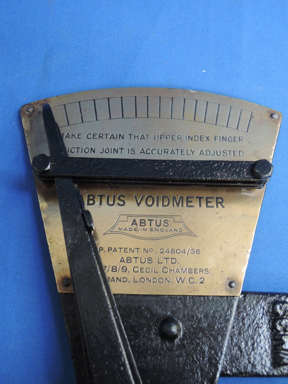 A vintage cast and brass Abtus Voidmeter instrument, patent number ...