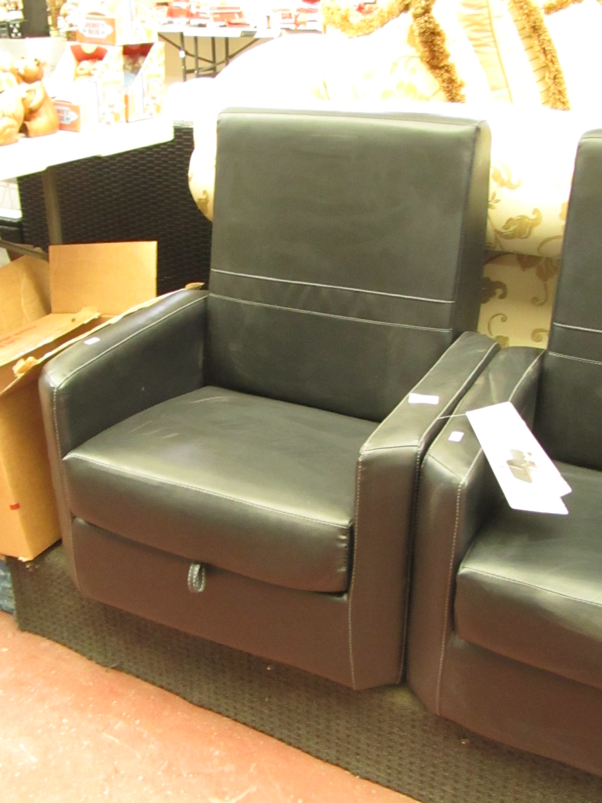 True innovations Skylar convertible ottoman style gaming chair. Size ...