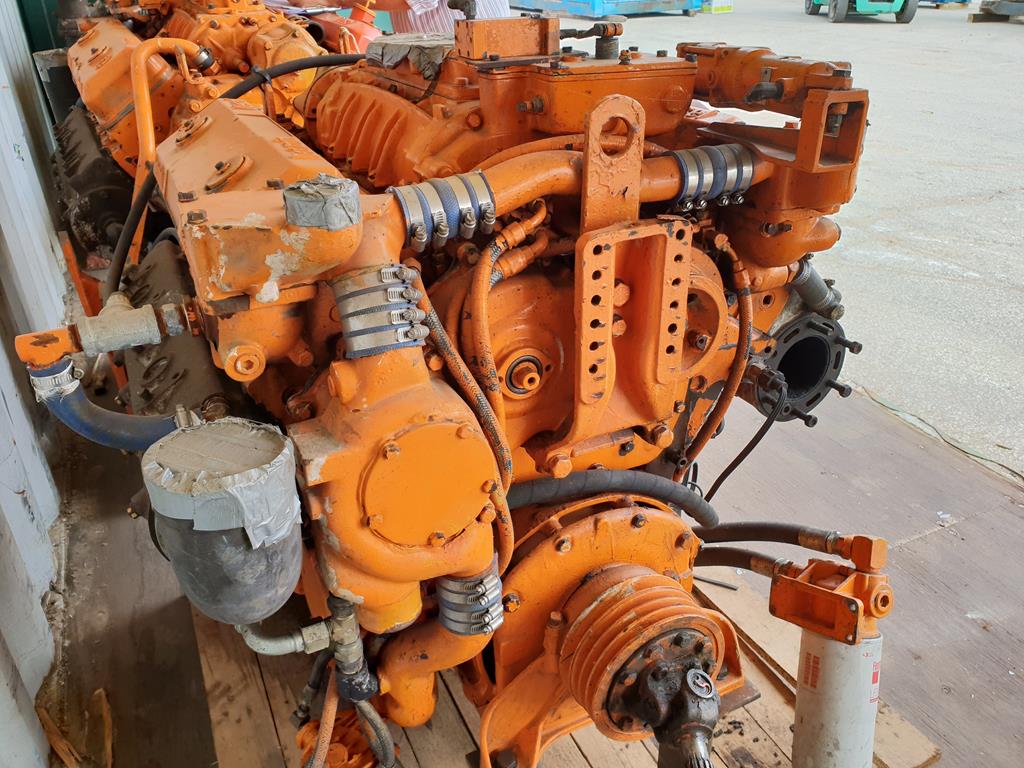 * Detroit V8 71 Marine Diesel Engine. Please note this lot is located ...