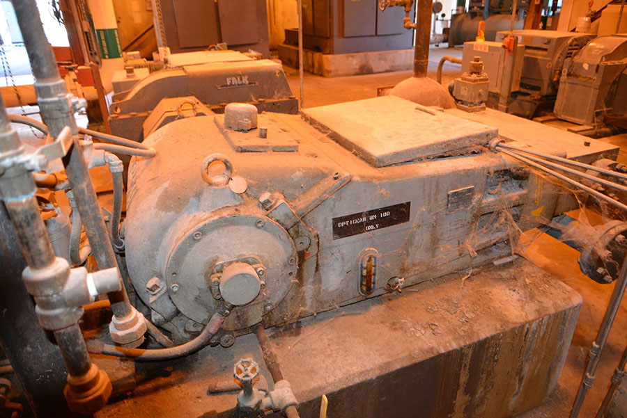 URACA HIGH PRESSURE PUMP; MODEL KD 812, ORDER# 74 HY10084/Y, 270-HP ...