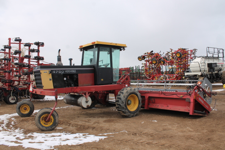 1990 VERSATILE 4750 SWATHER 25 FT W UII PU REEL, DIESEL ENGINE, ODO ...