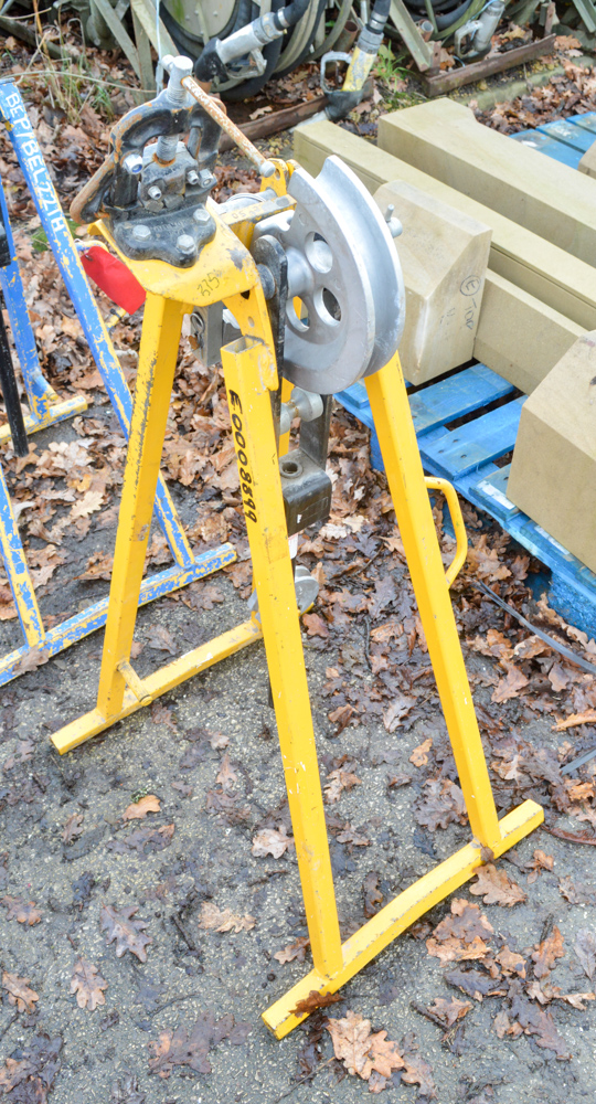 Irwin pipe bending stand E000899