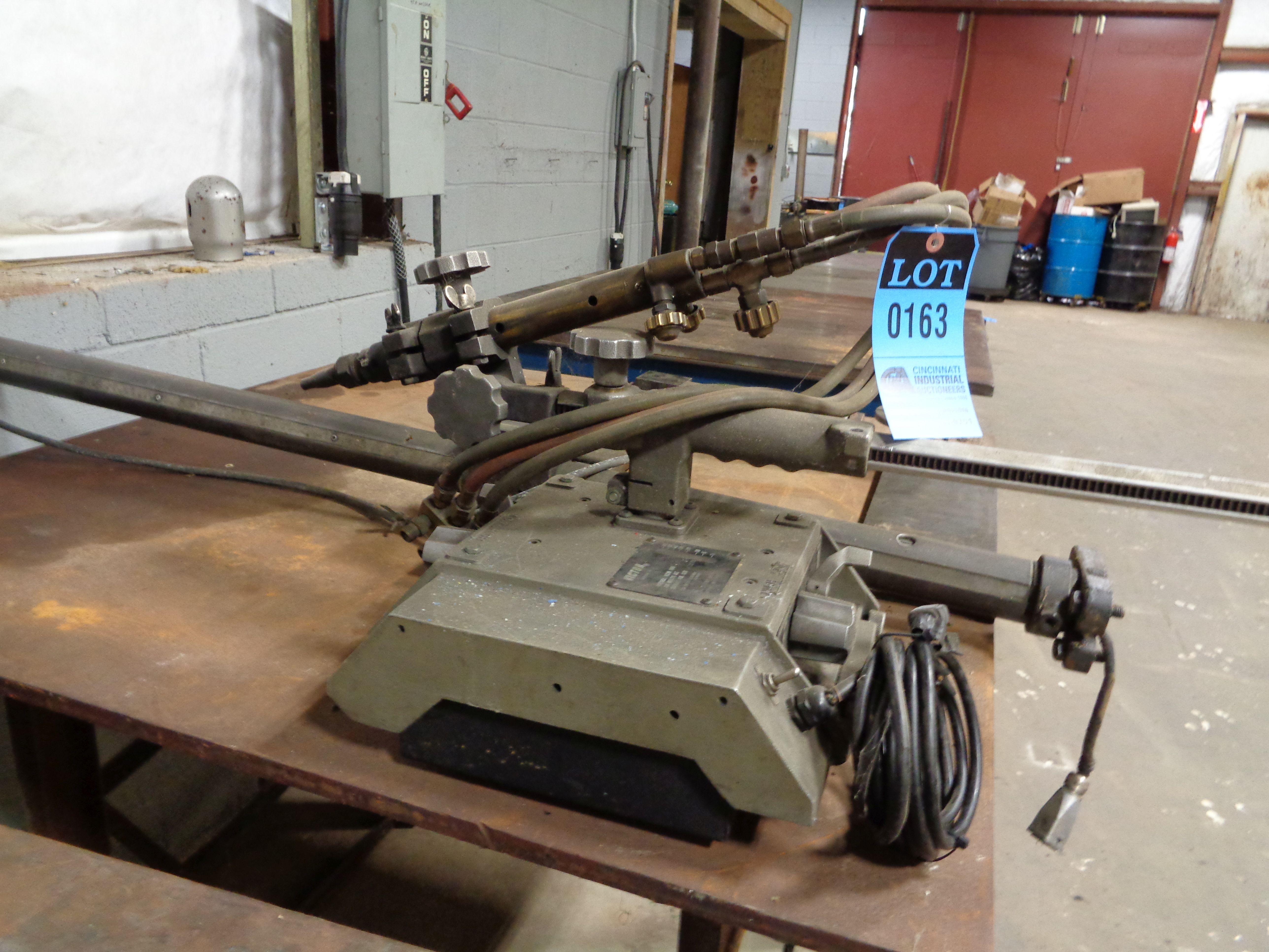 VICTOR MODEL VCM100 TRACK TORCH