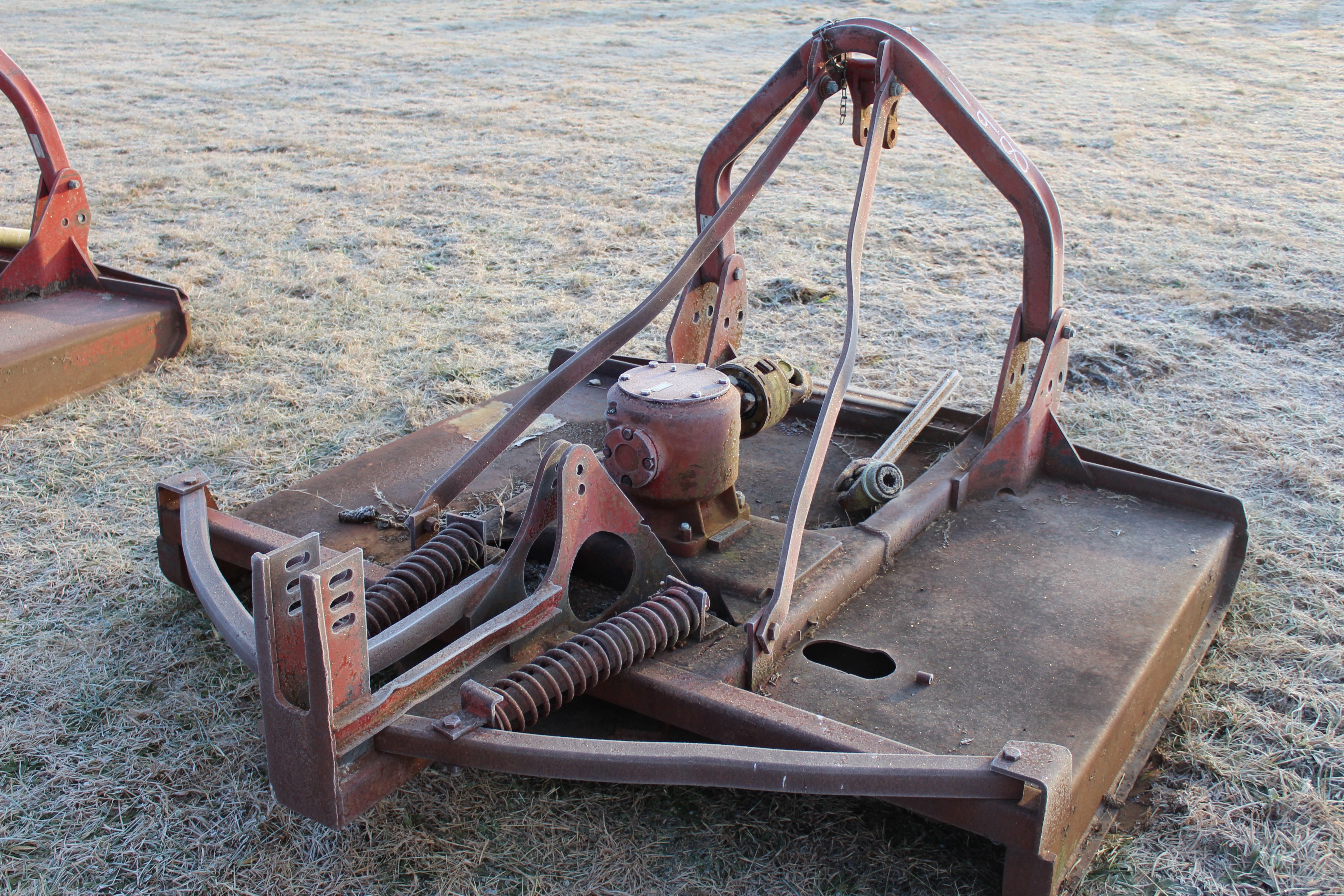 BROWN HEAVY DUTY BUSH HOG