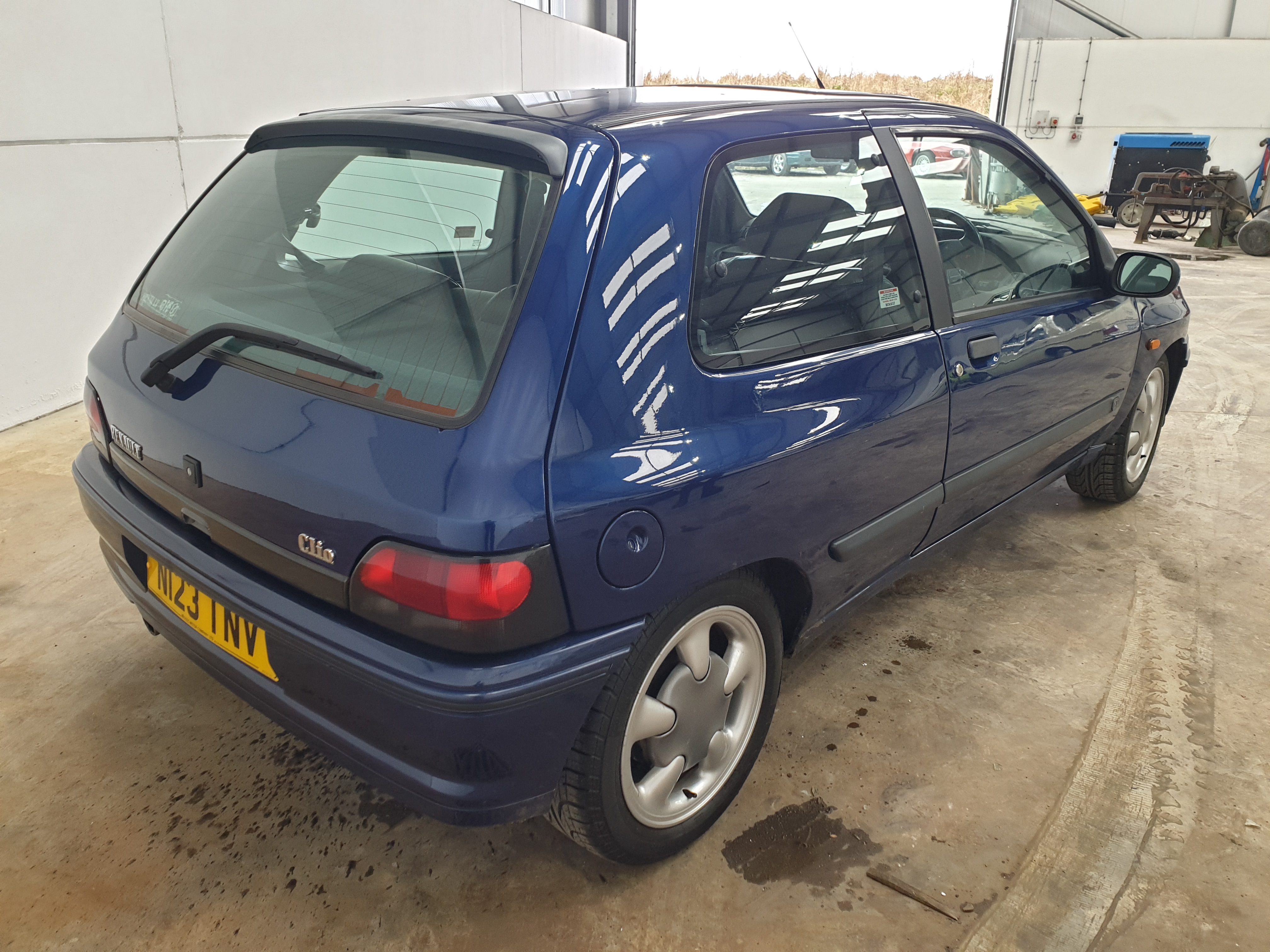 1995 Renault Clio 1.8 16V, July 2020 MOT, starts, runs and drives , v5 ...