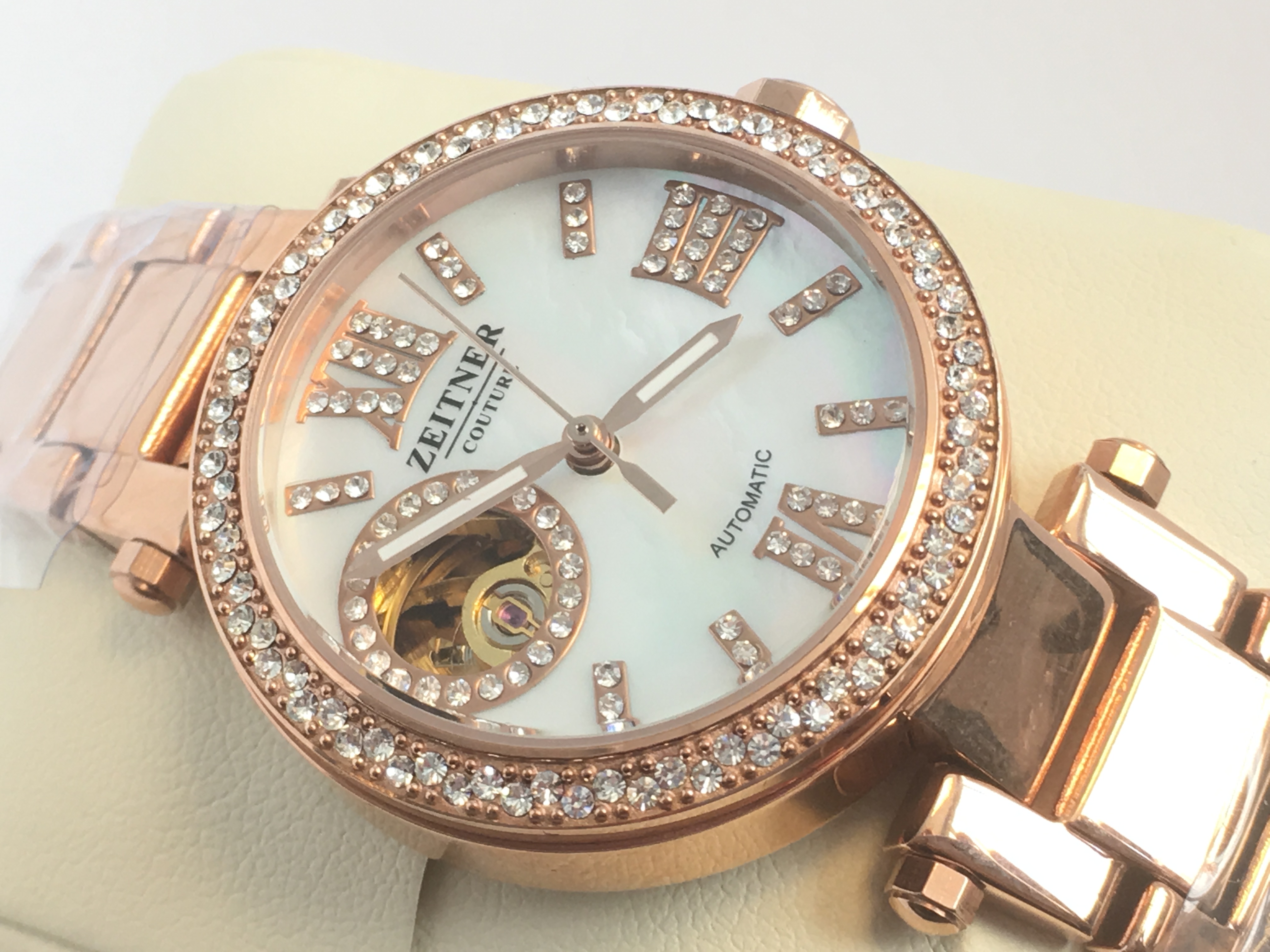ZEITNER COUTRE AUTOMATIC LADIES WATCH WITH ORIGINAL BOX AND MANNUAL