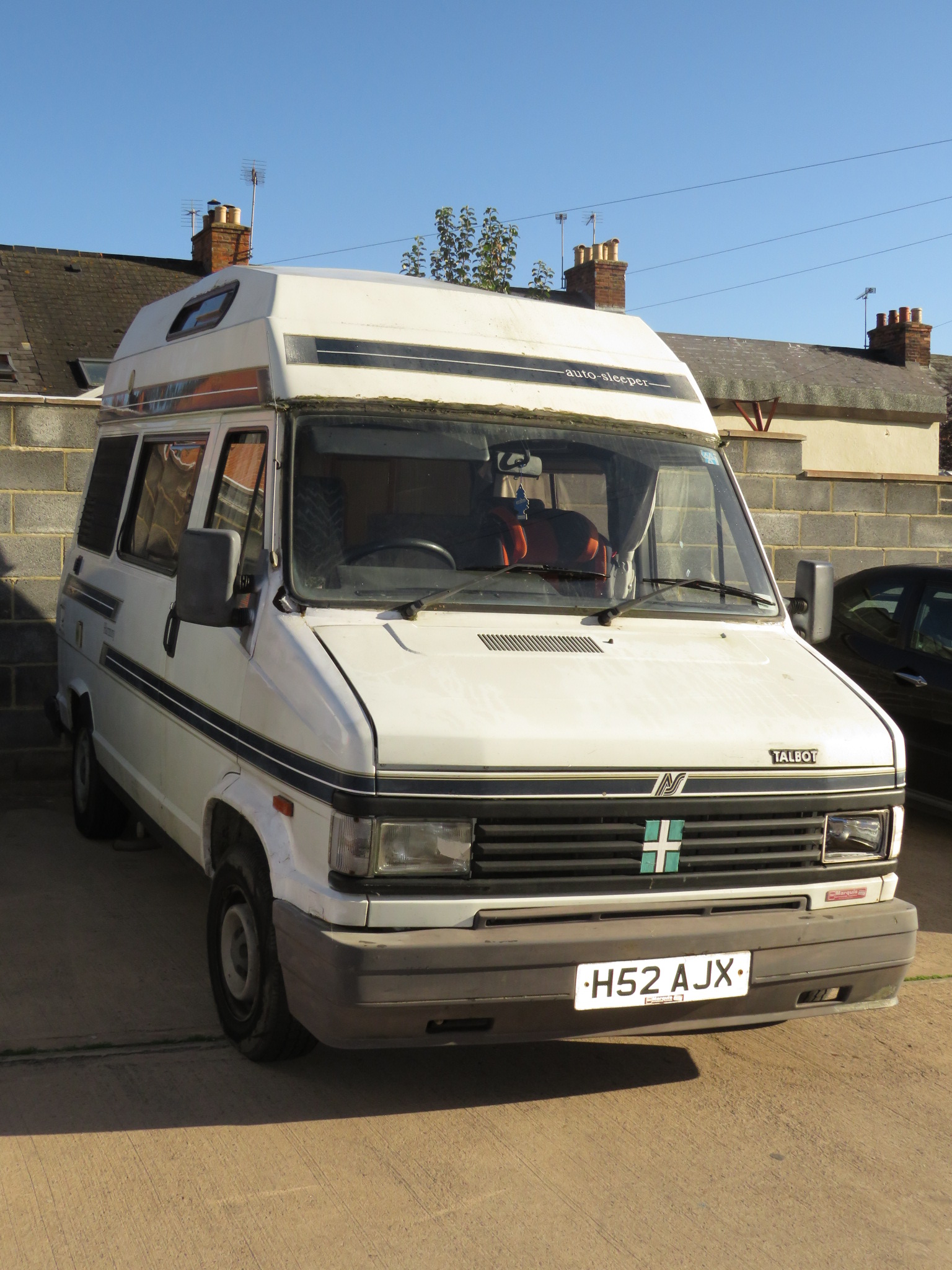 WHITE TALBOT EXPRESS 1000P MOTORHOME, H52AJX REGISTERED 25/03/1991 ...