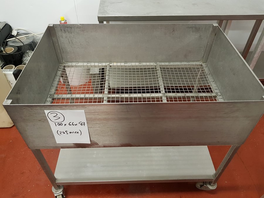 1 x Stainless steel draining/sorting table on wheels. Dimensions ...