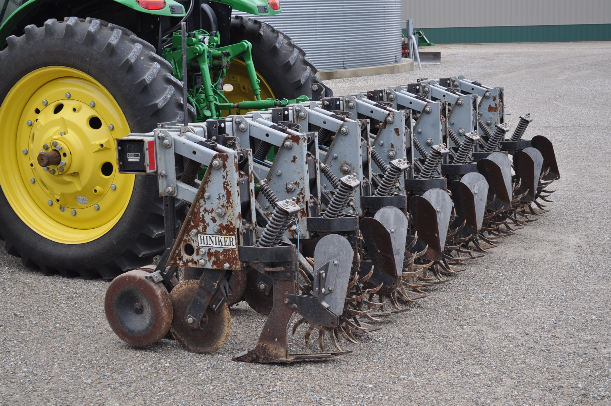 1994 Hiniker Econ-O-till no till row crop cultivator/ridge tiller, 6 ...