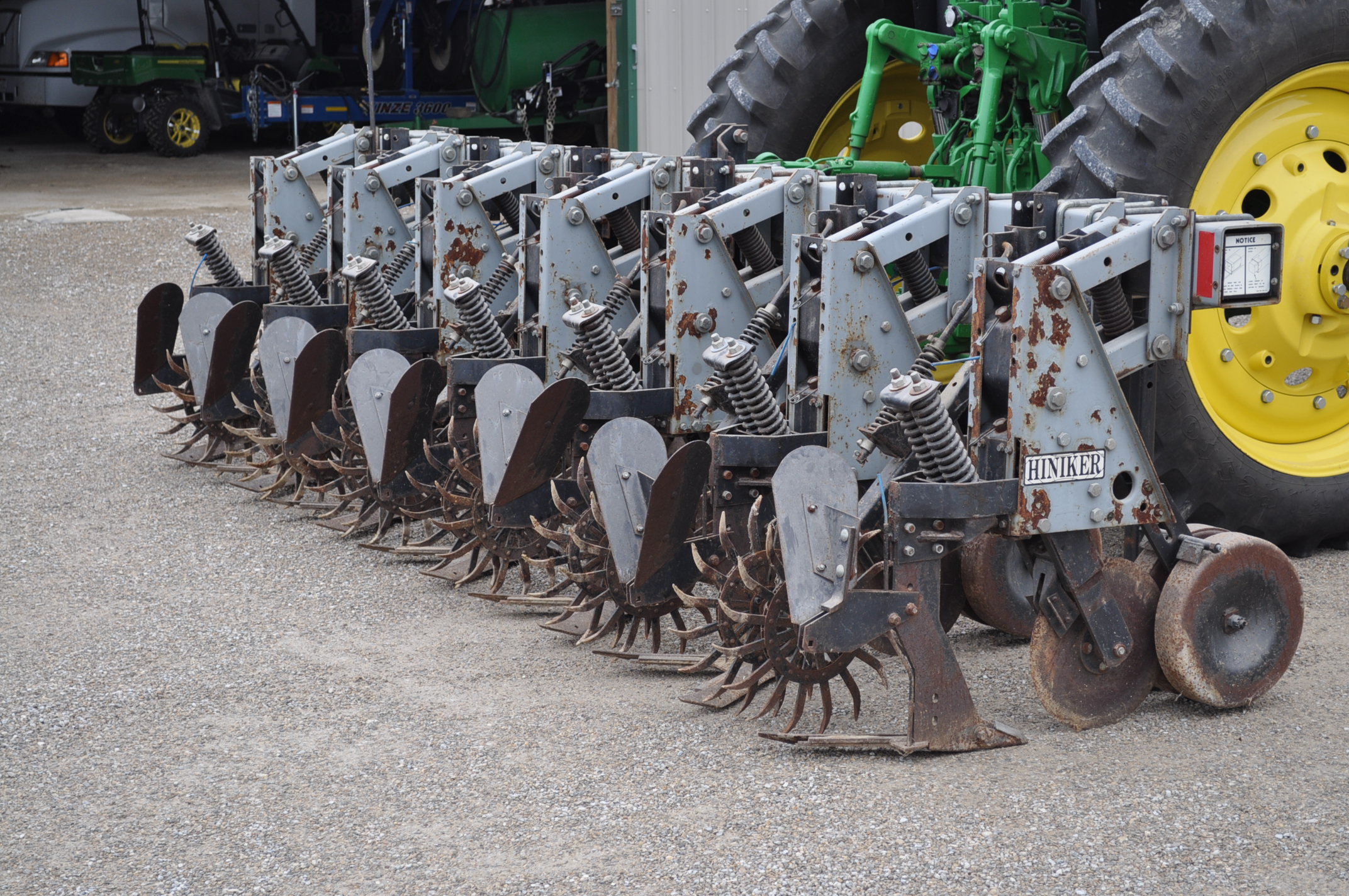 1994 Hiniker Econ-O-till no till row crop cultivator/ridge tiller, 6 ...