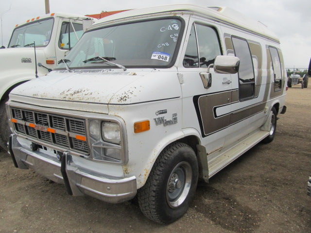 1980 GMC CAMPER VAN, WHITE, VIN.TGL25A4510336 C-48