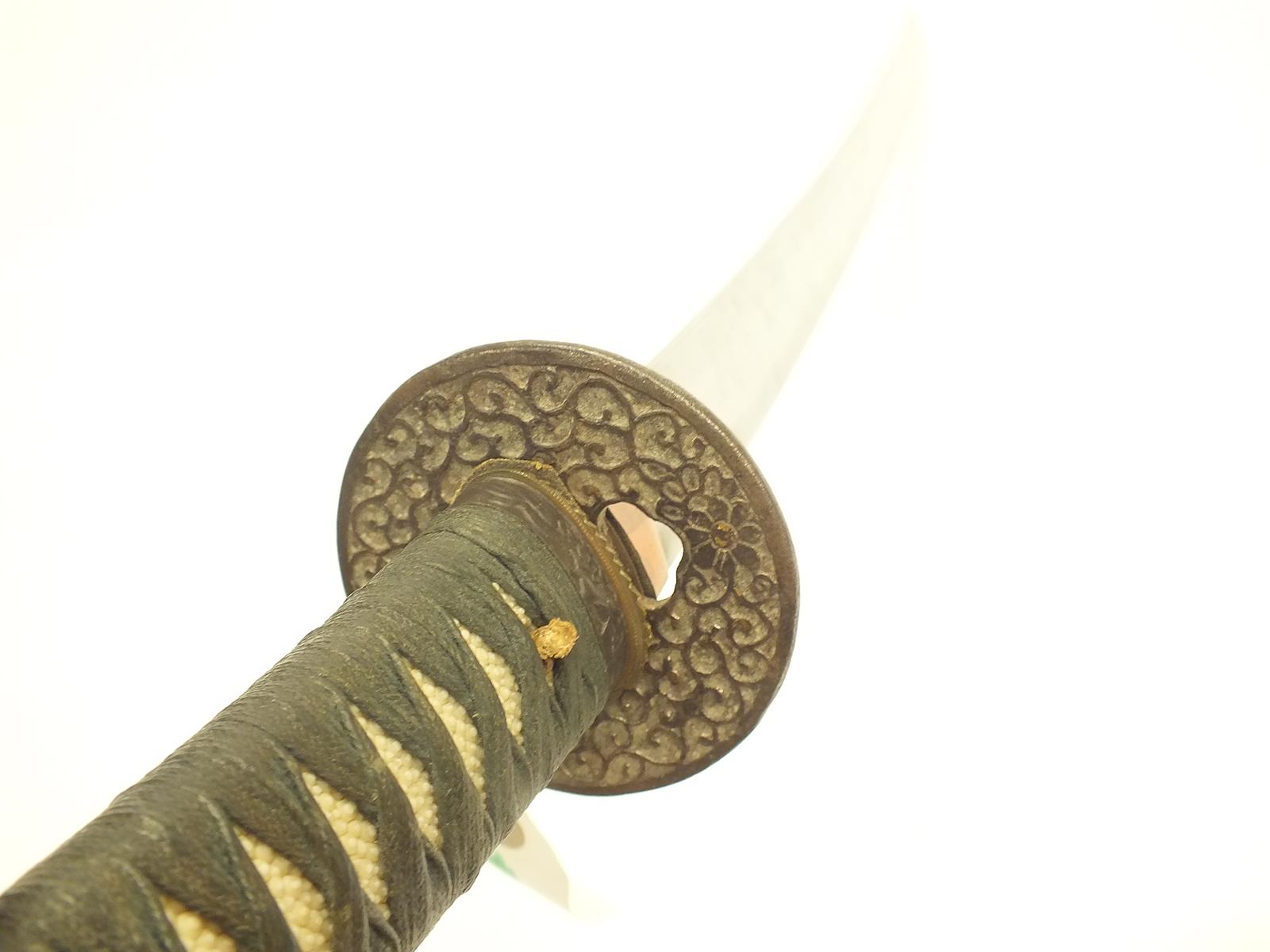 A JAPANESE KATANA, 68.5cm blade, the tang with one mekugi-ana and ...