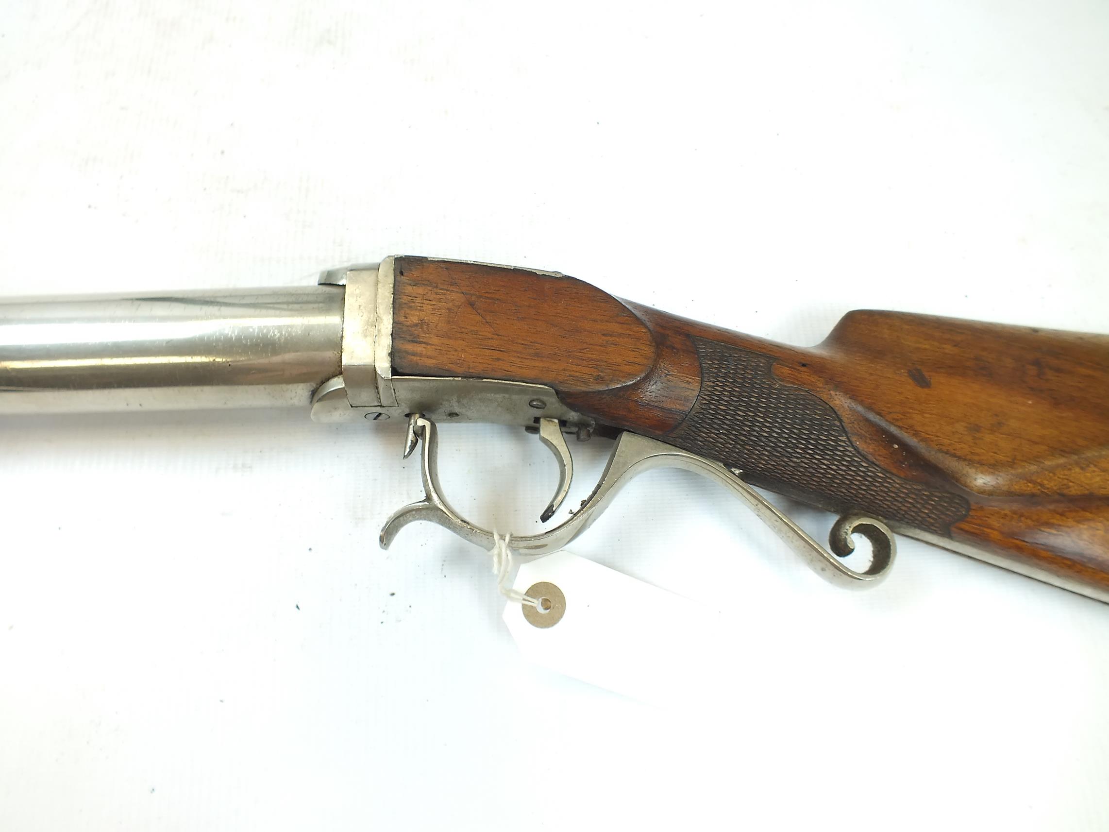 AN ORIGINAL TYPE .25 CALIBRE ANTIQUE AIR RIFLE, 20inch sighted ...