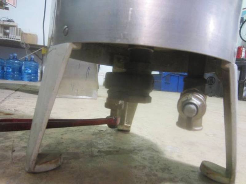 Zuber Mdl. EZ-Pak Water Stuffer, 100 Lb. cap., (3) stuffing horns