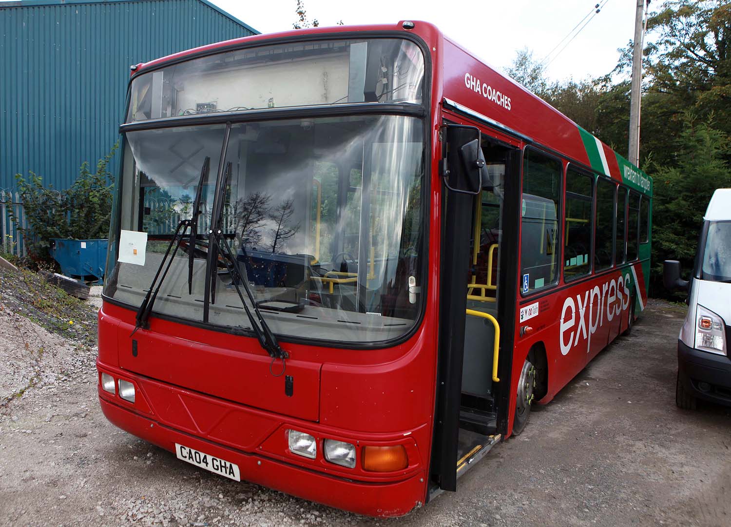 CA04 GHA June 2004 VDL SB 120 LE Bus. Automatic - Cummins Engine ...