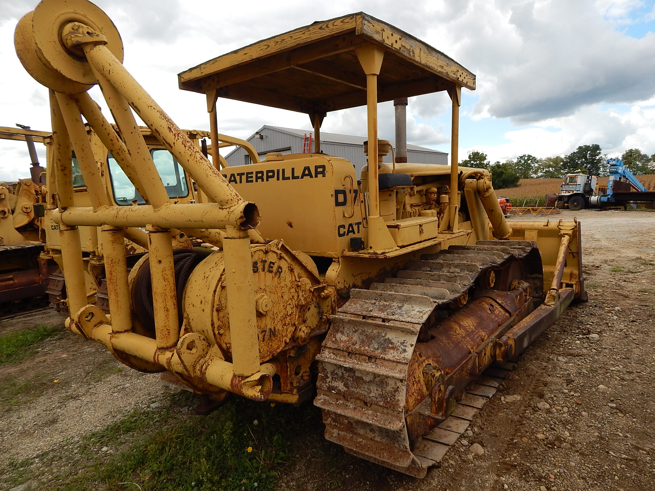 Caterpillar D7C Crawler Dozer, 9 ft 8 in Blade, Hyster D7N Winch, 5 ...