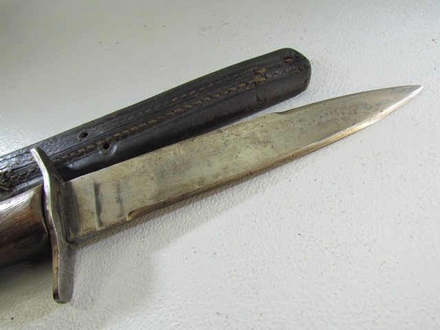 Militaria, A rare WWI Italian Arditi combat Knife with wooden handle ...