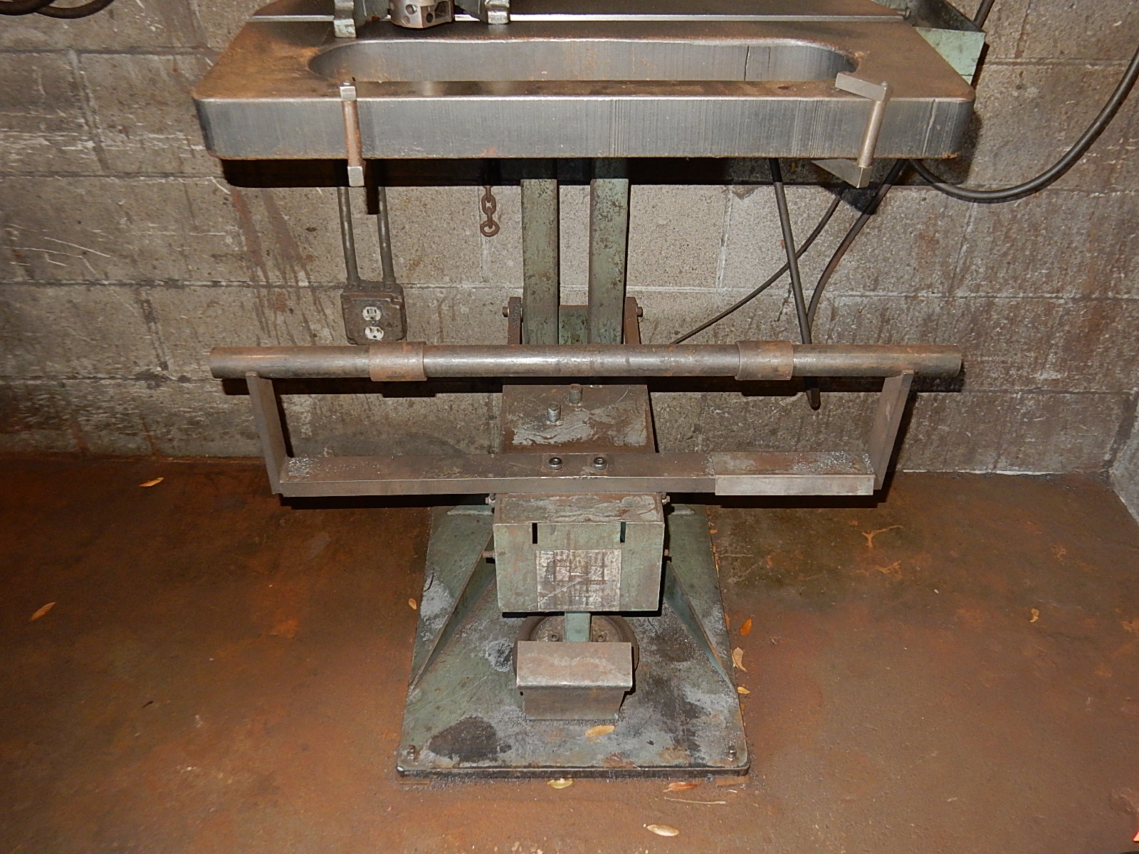 Kwik-Way Boring Bar & Table.