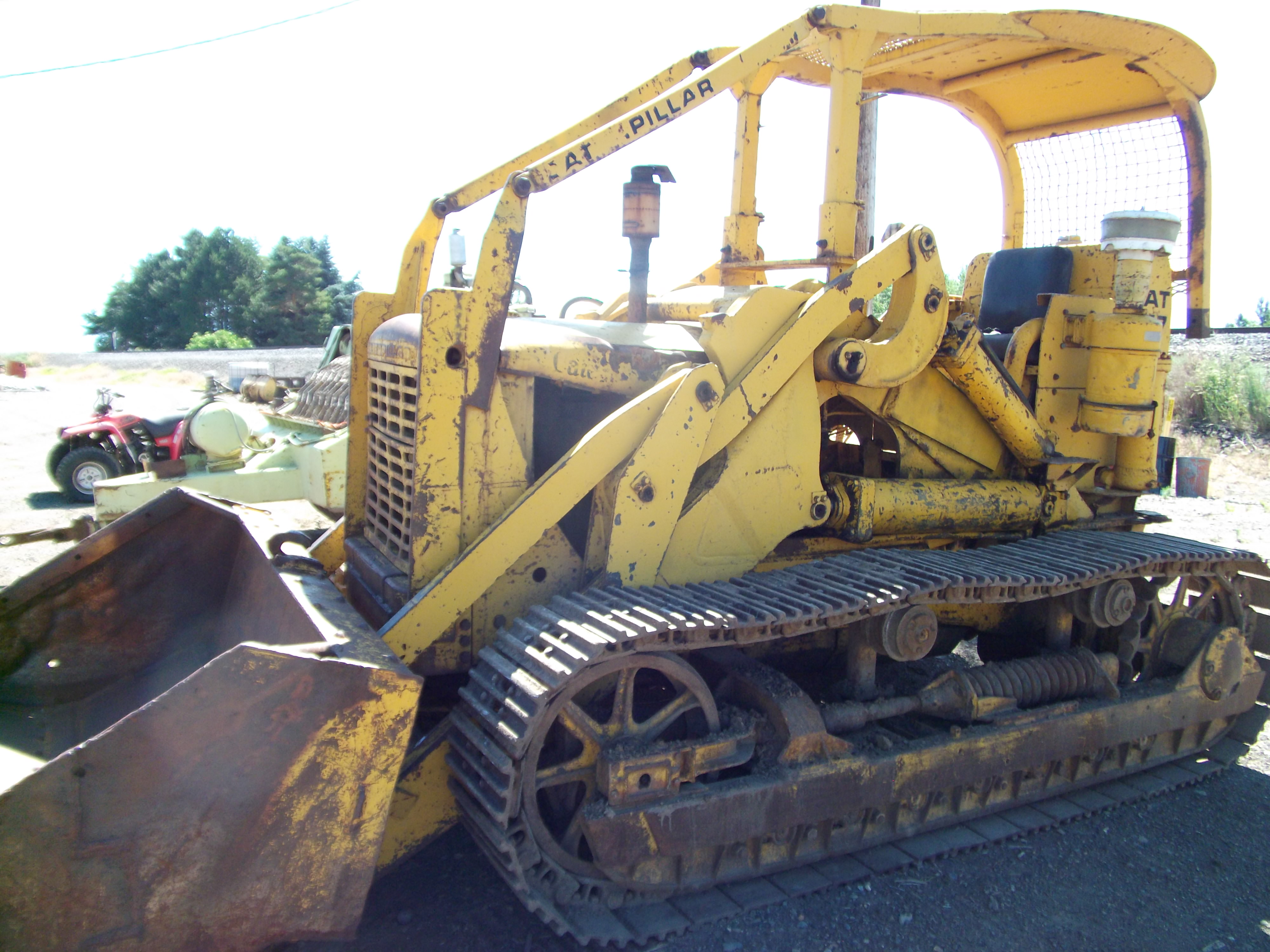 Caterpillar 977 Track Loader
