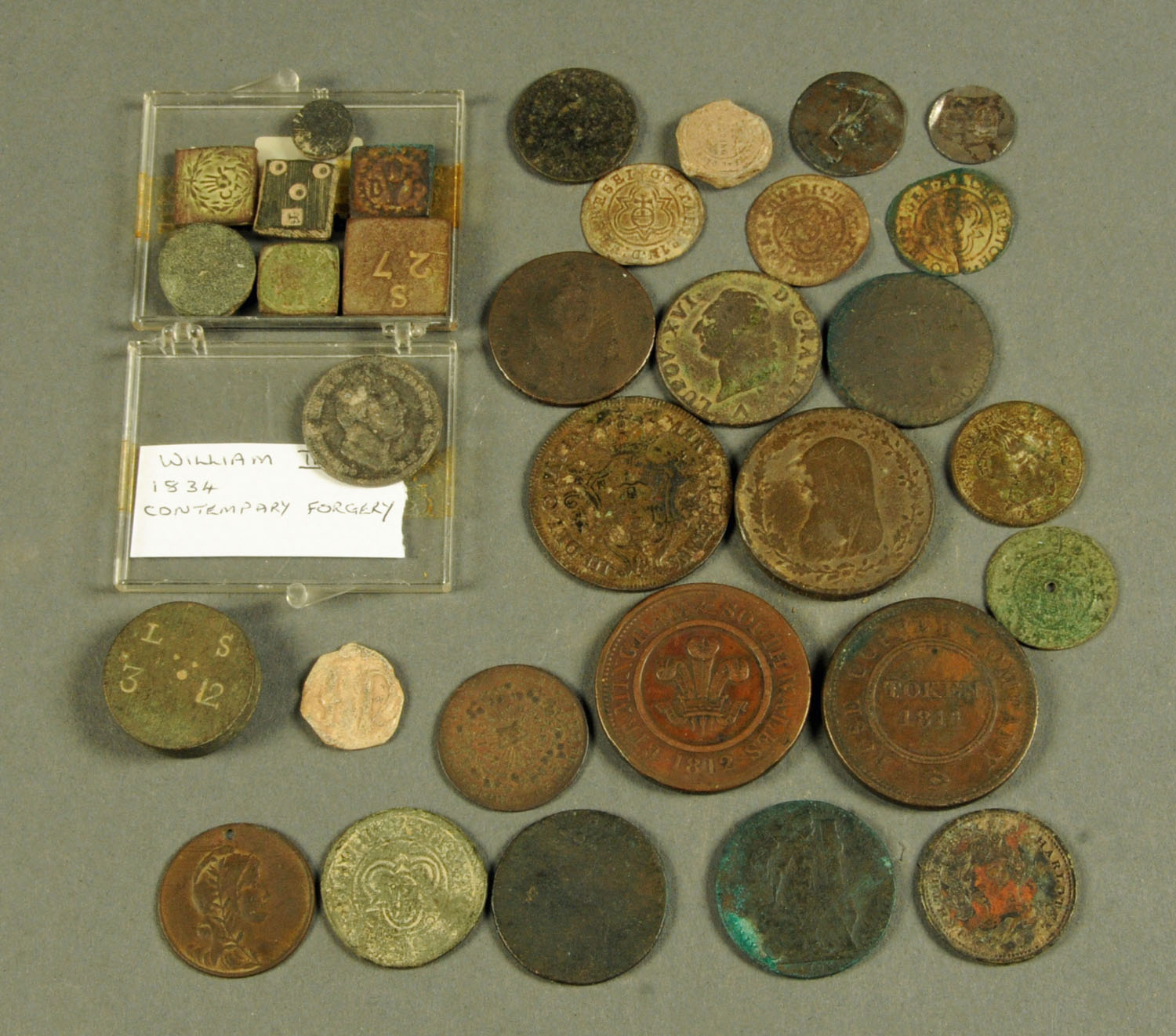 A collection of 18th and 19th century British trade tokens, and coin ...