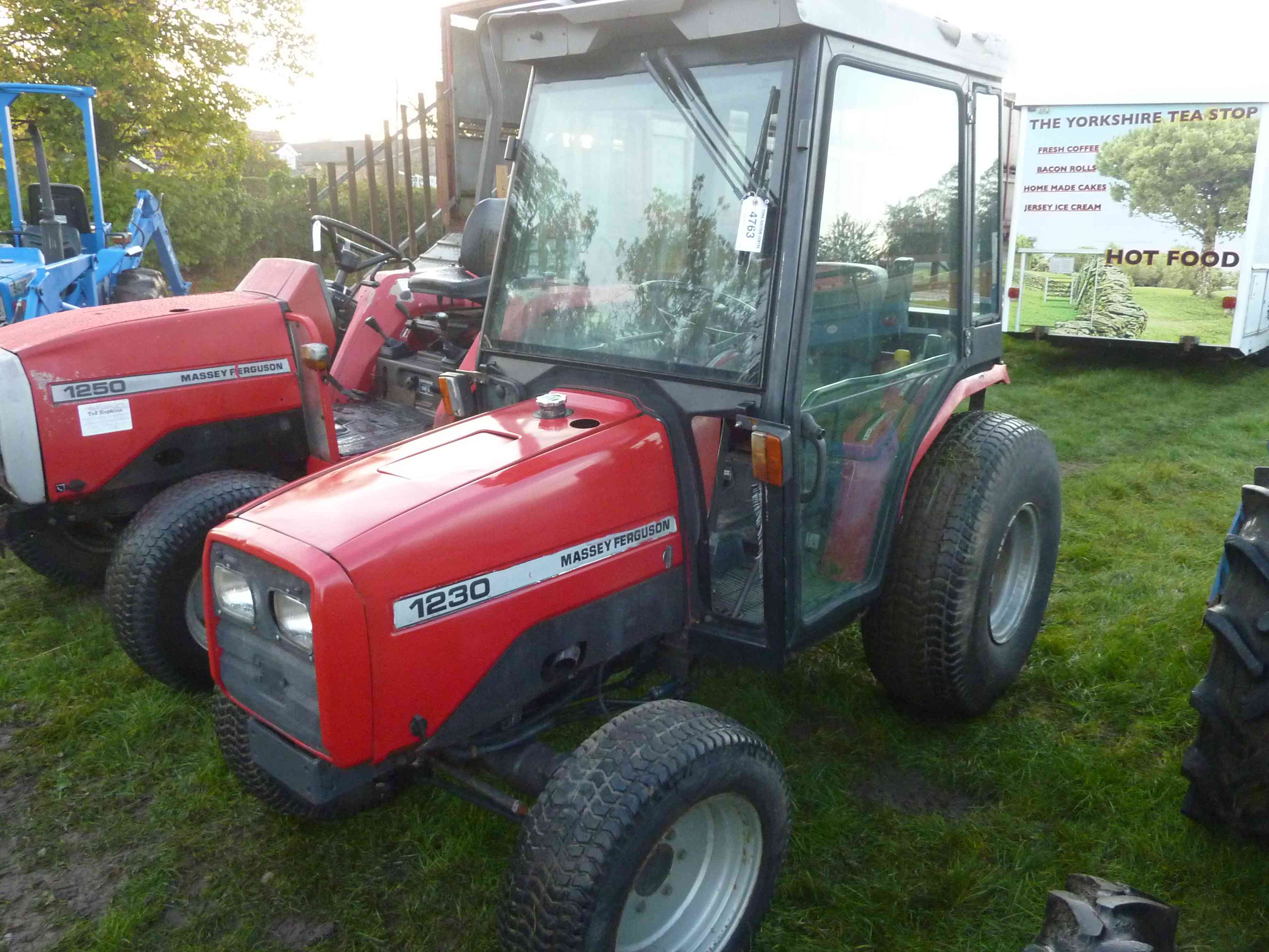 4763 Massey Ferguson 1230 compact diesel tractor fitted Walter Mauser cab