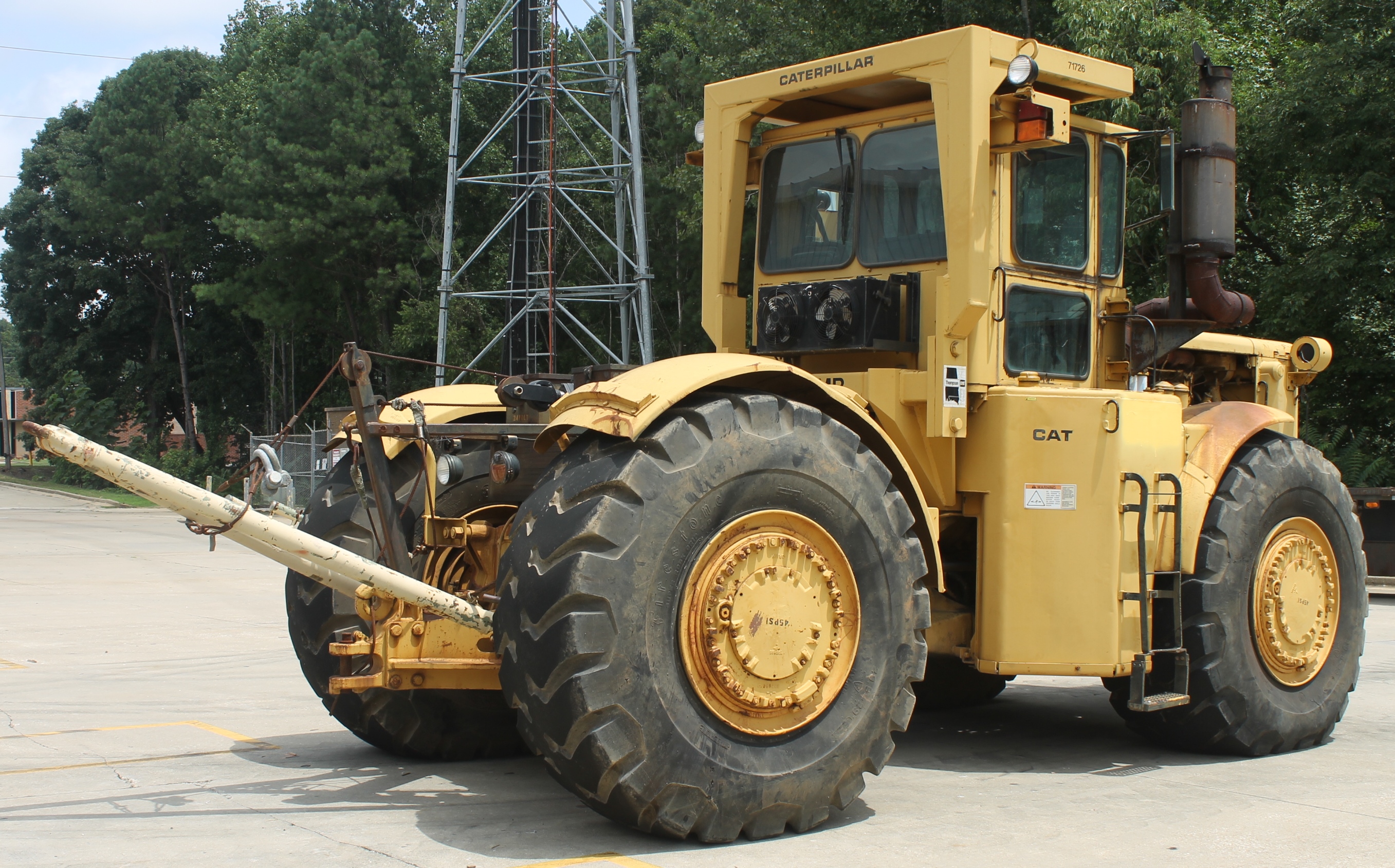 CATERPILLAR 830MB 4WD TRACTOR, MODEL: 830 MB SIZE: 294"L X 136"W X 139 ...