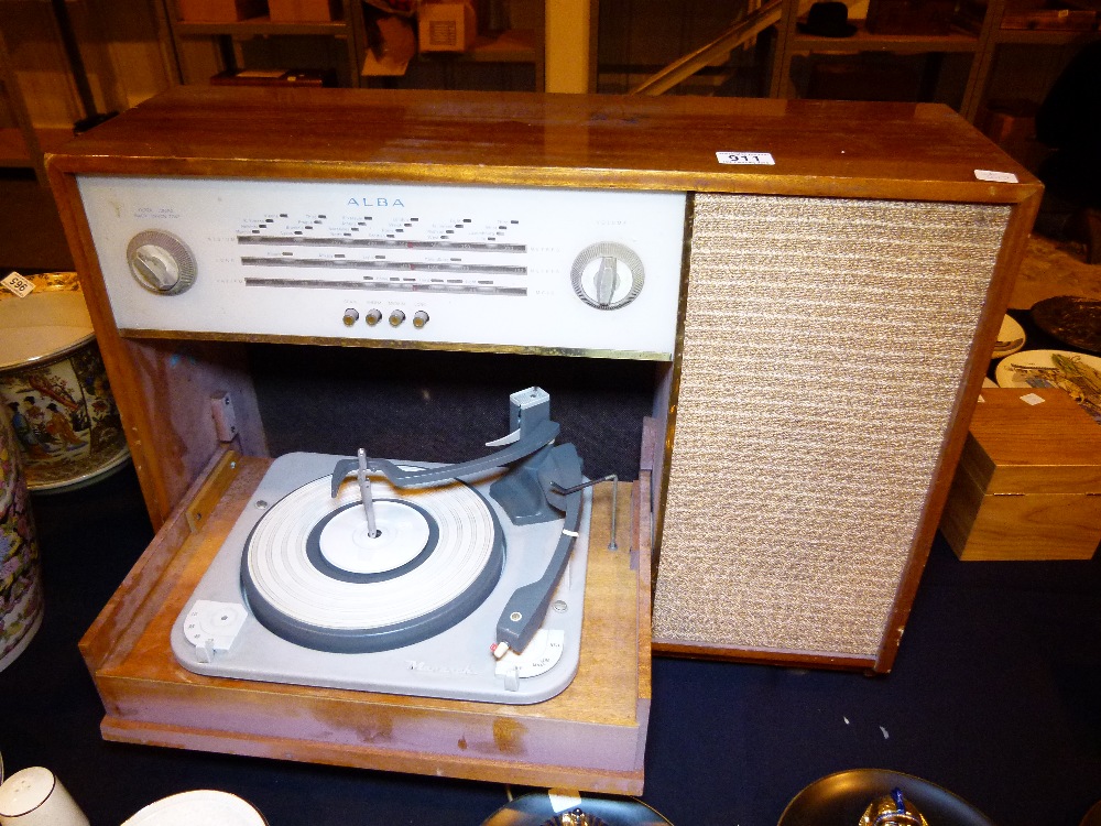 ALBA VALVE RADIO. Vintage Alba Monarch valve radio and record player