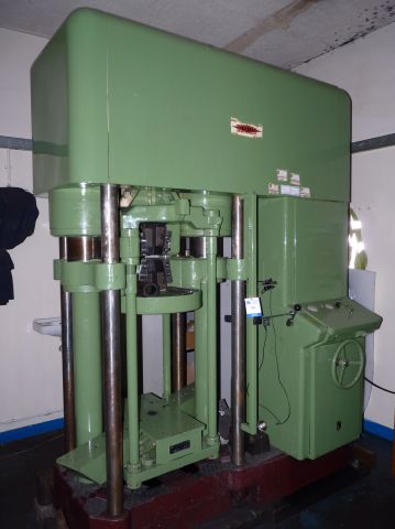 * AVERY-DENISON 50 TON TENSILE STRENGTH TESTING MACHINE; MACHINE ID NO ...
