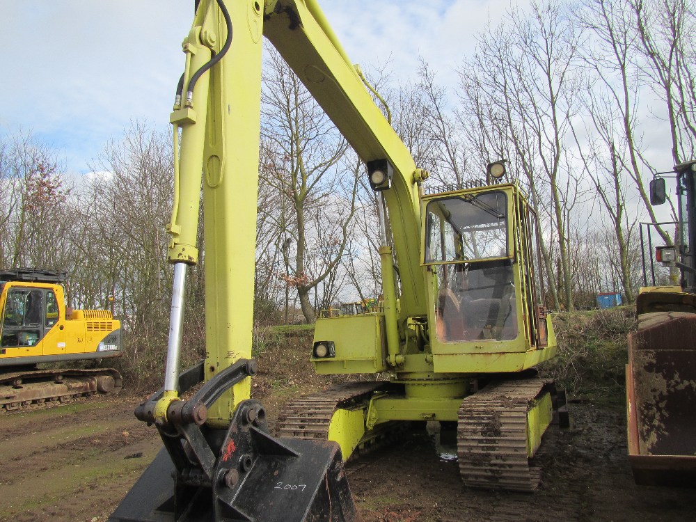 Hymac 580D 360 Excavator c/w 3 Buckets