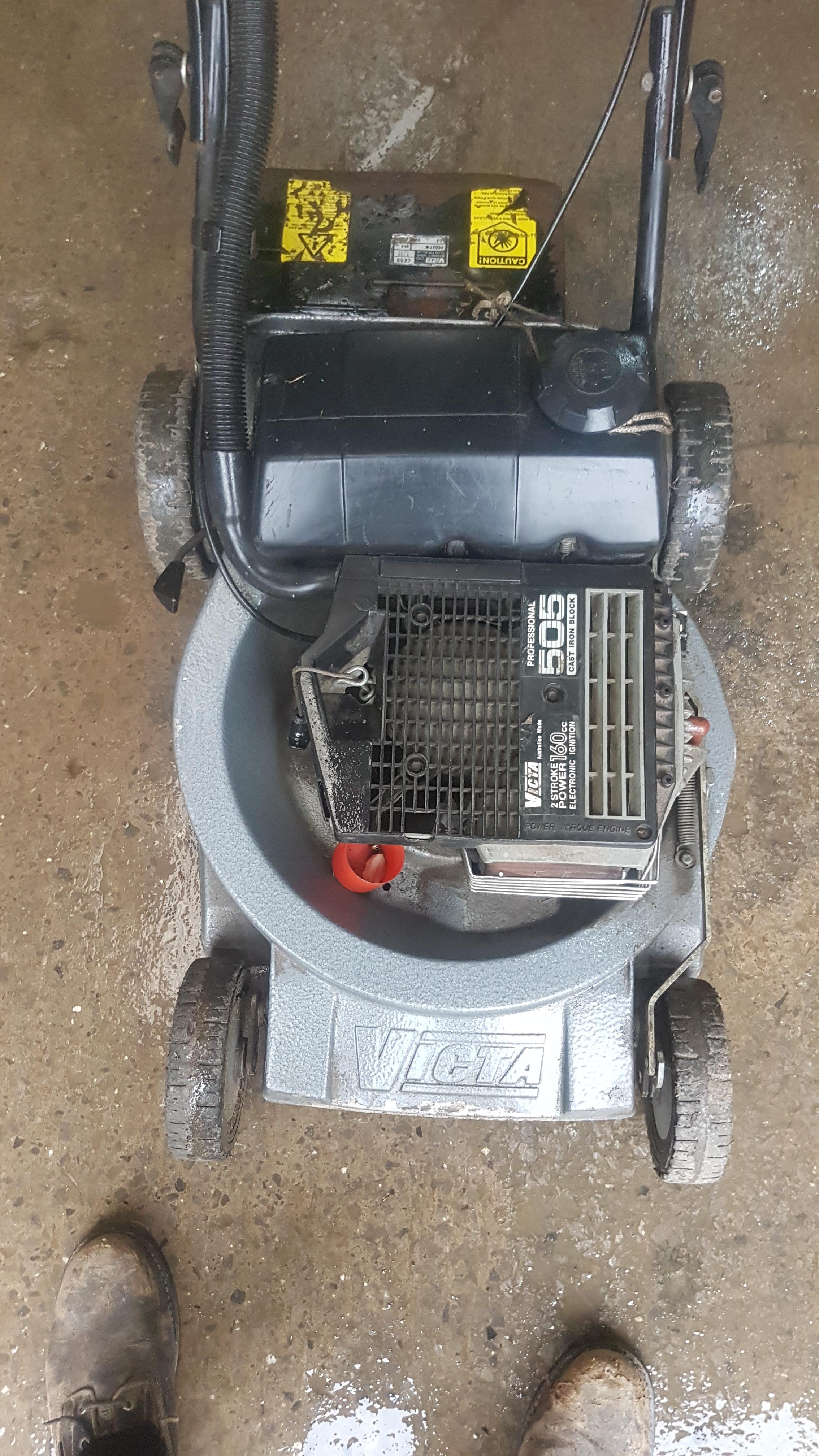 Victa professional 505 2 stroke lawn mower. Needs c