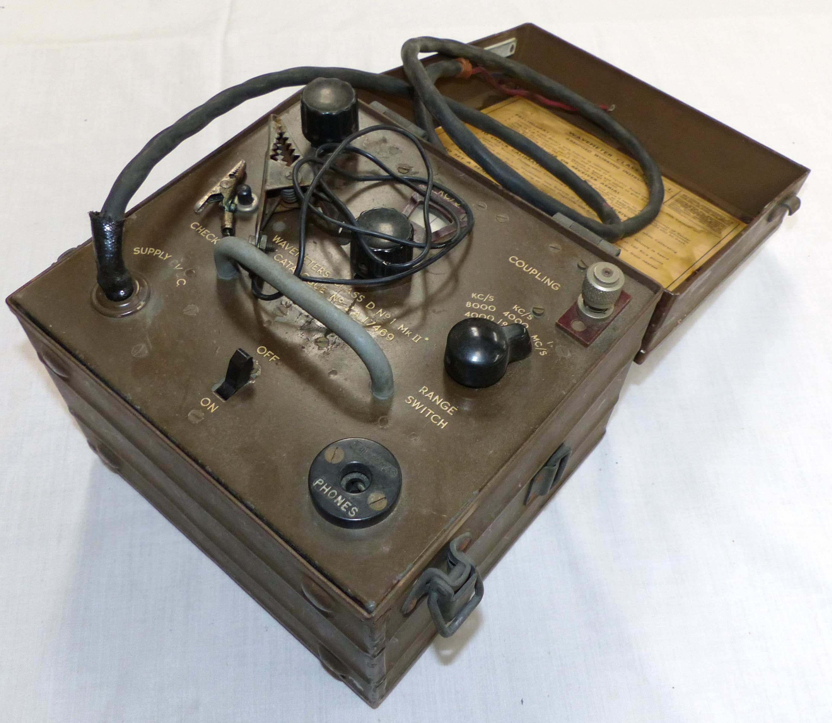 A "Wavemeter Class D No.1 Mk II" metal cased receiver