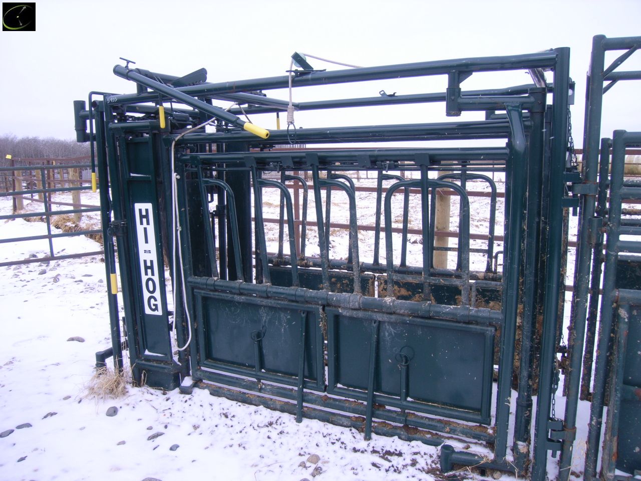 HI HOG SQUEEZE CHUTE W/ HEAD GATE