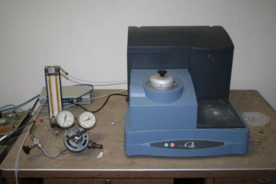 1 Used TA Instruments DSC Q10 Thermal Analysis and Analyzer System. S/N ...