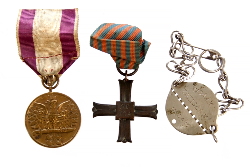 WW2 Polish medal group to one man: Monte Cassino Cross MAJ 1944 Serial ...