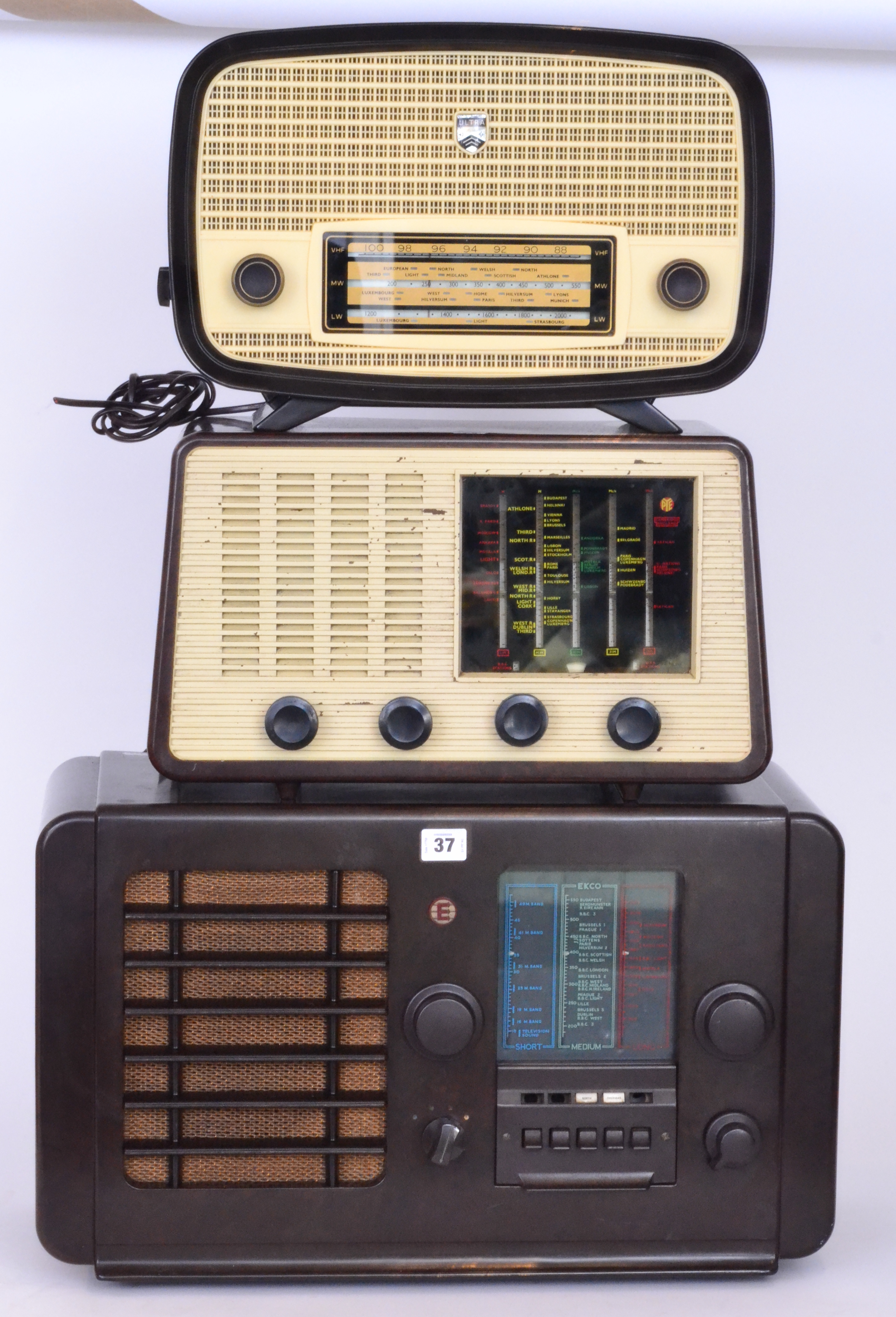 An Ekco U49 brown bakelite cased radio together with an Ultra U930 and a similar Pye receiver (3)