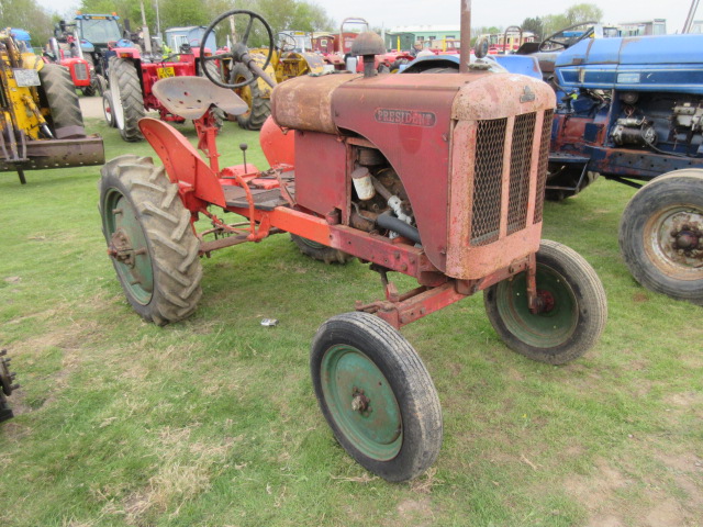 BMB PRESIDENT 4 cylinder petrol TRACTOR