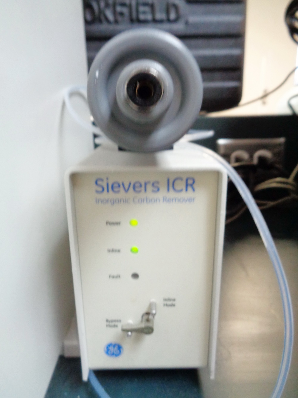 SIEVERS TOC ANALYZER, INCLUDING AUTOSAMPLER, MODEL TOC-900, S/N 0608 ...